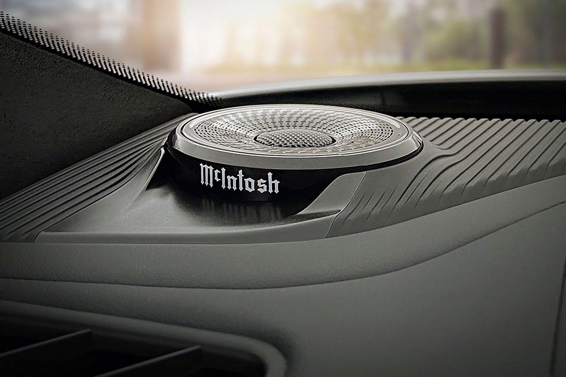 Jeep x McIntosh MX950 Entertainment System | Uncrate