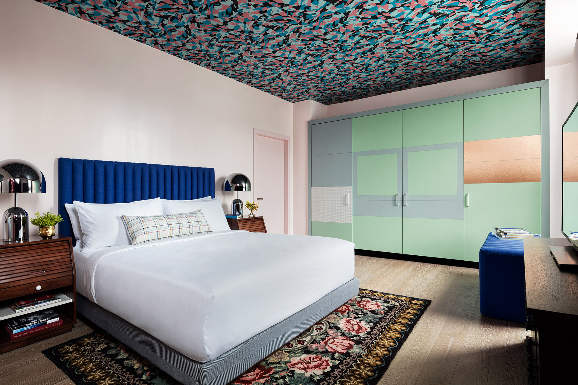 Graduate Roosevelt Island Hotel | Uncrate
