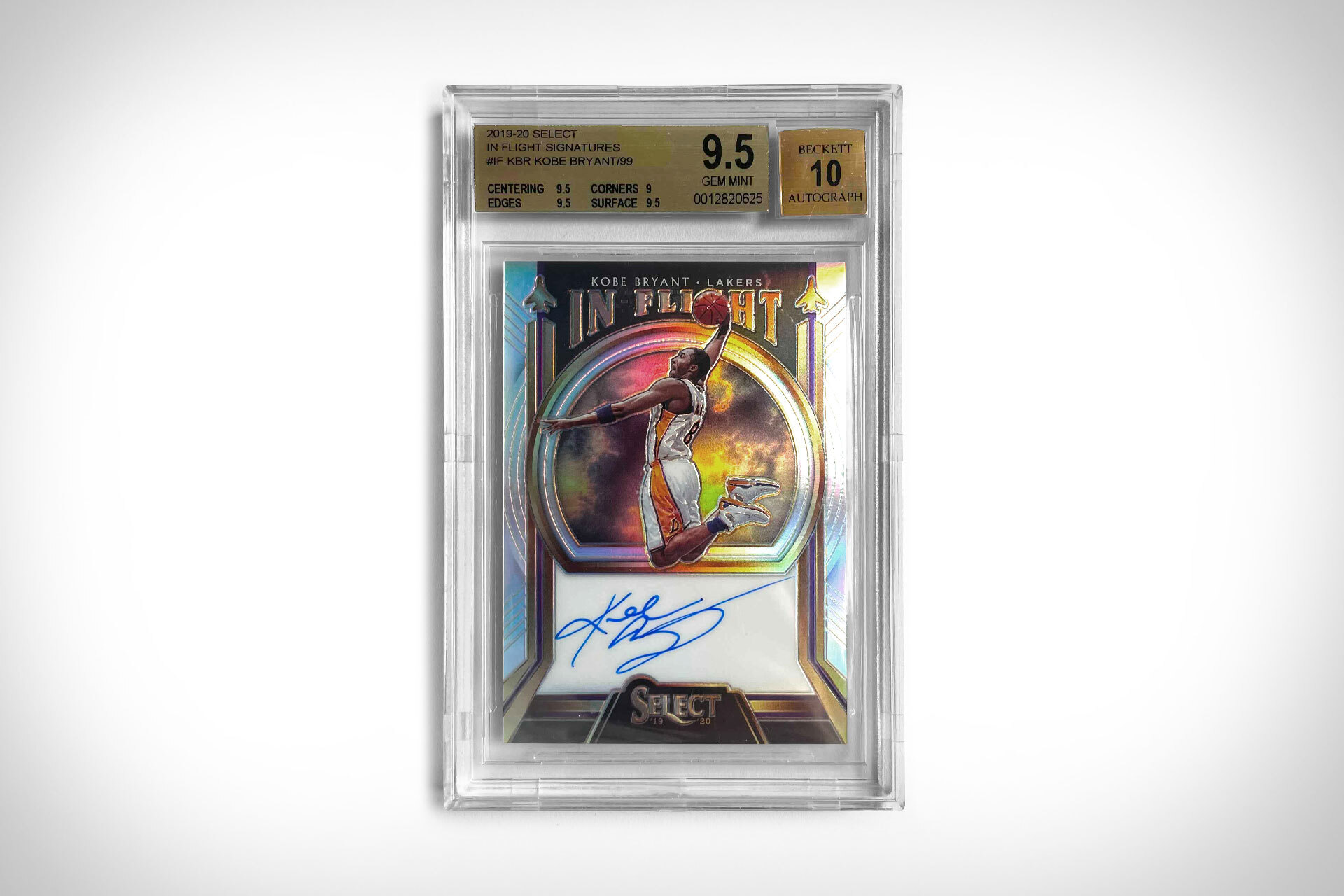 2019 Select Kobe Bryant In Flight Signatures Card | Uncrate