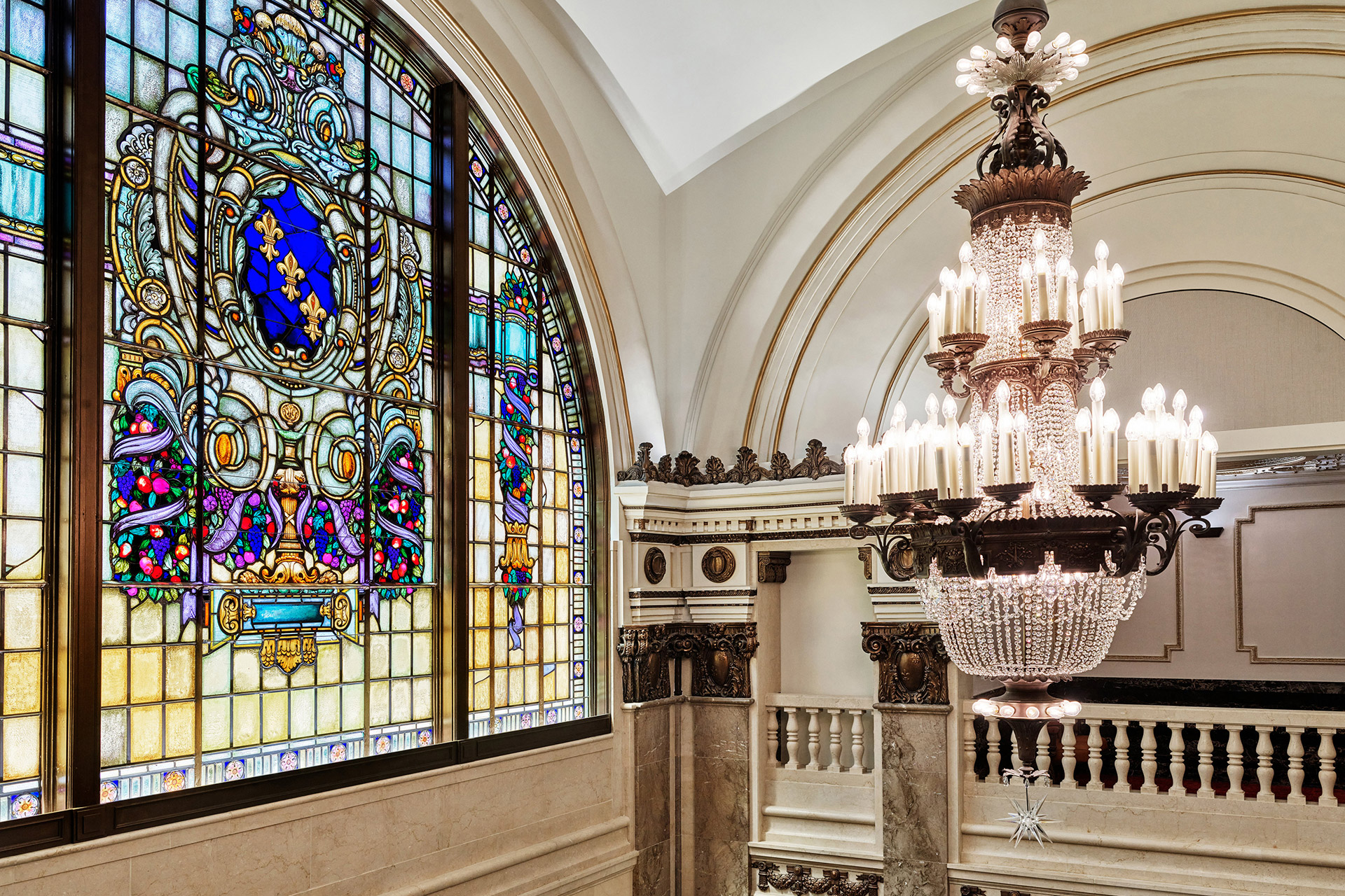 Apple Tower Theatre | Uncrate