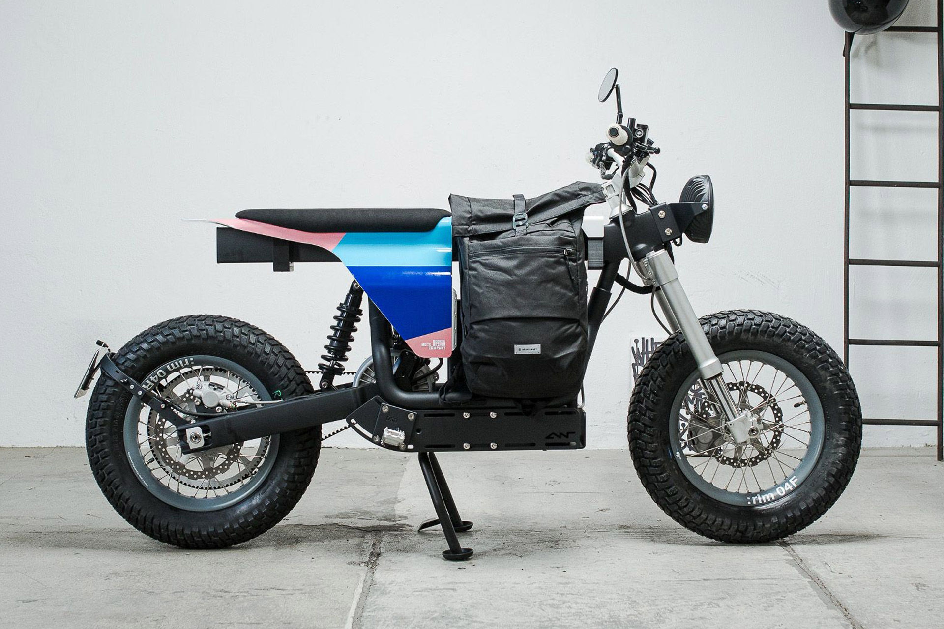 Hookie Co. Ant Cake Osa Motorcycle | Uncrate