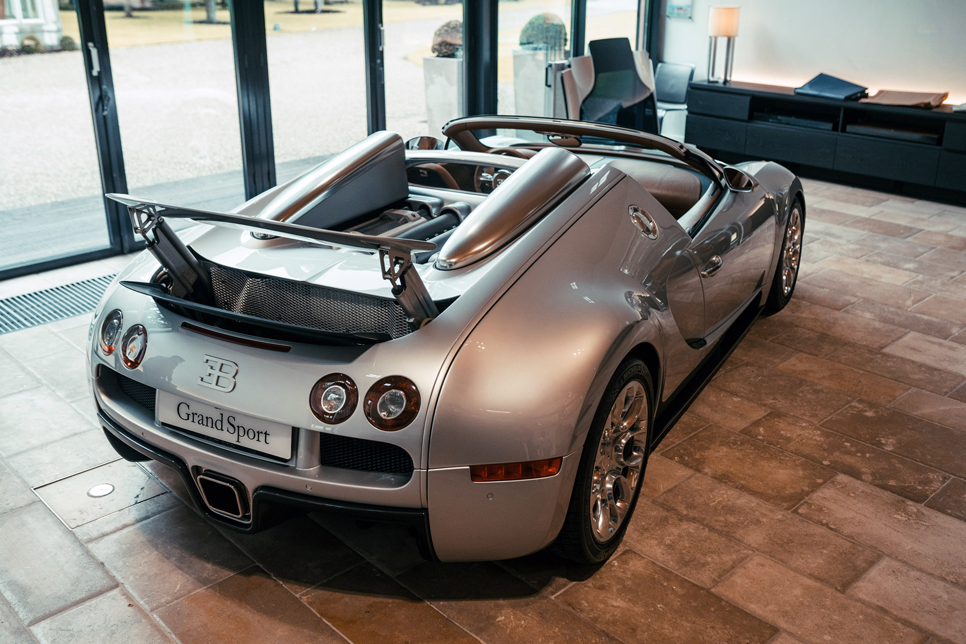 2008 Bugatti Veyron 16.4 Grand Sport 2.1 | Uncrate