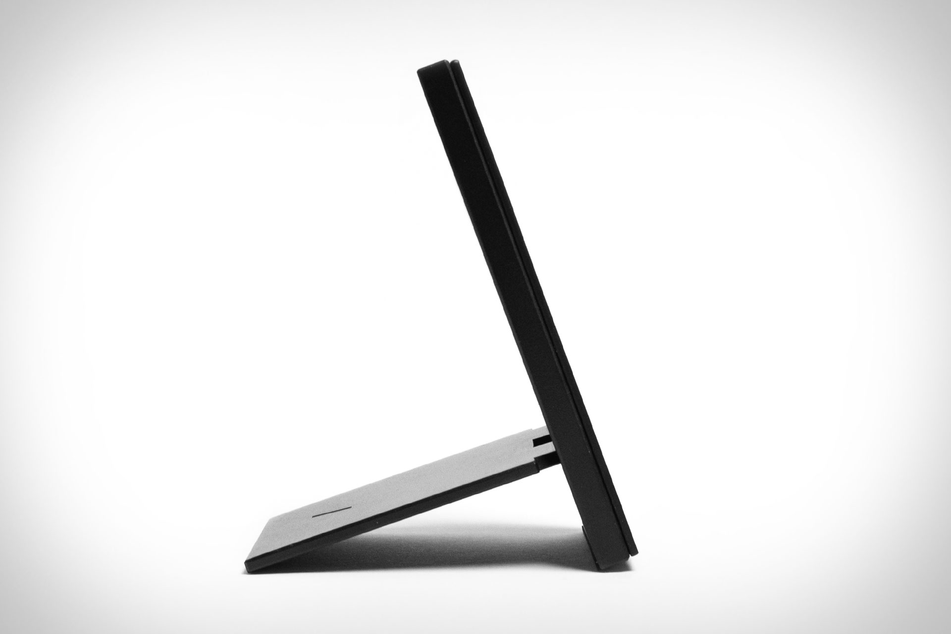 Native Union Rise Magsafe Dock | Uncrate