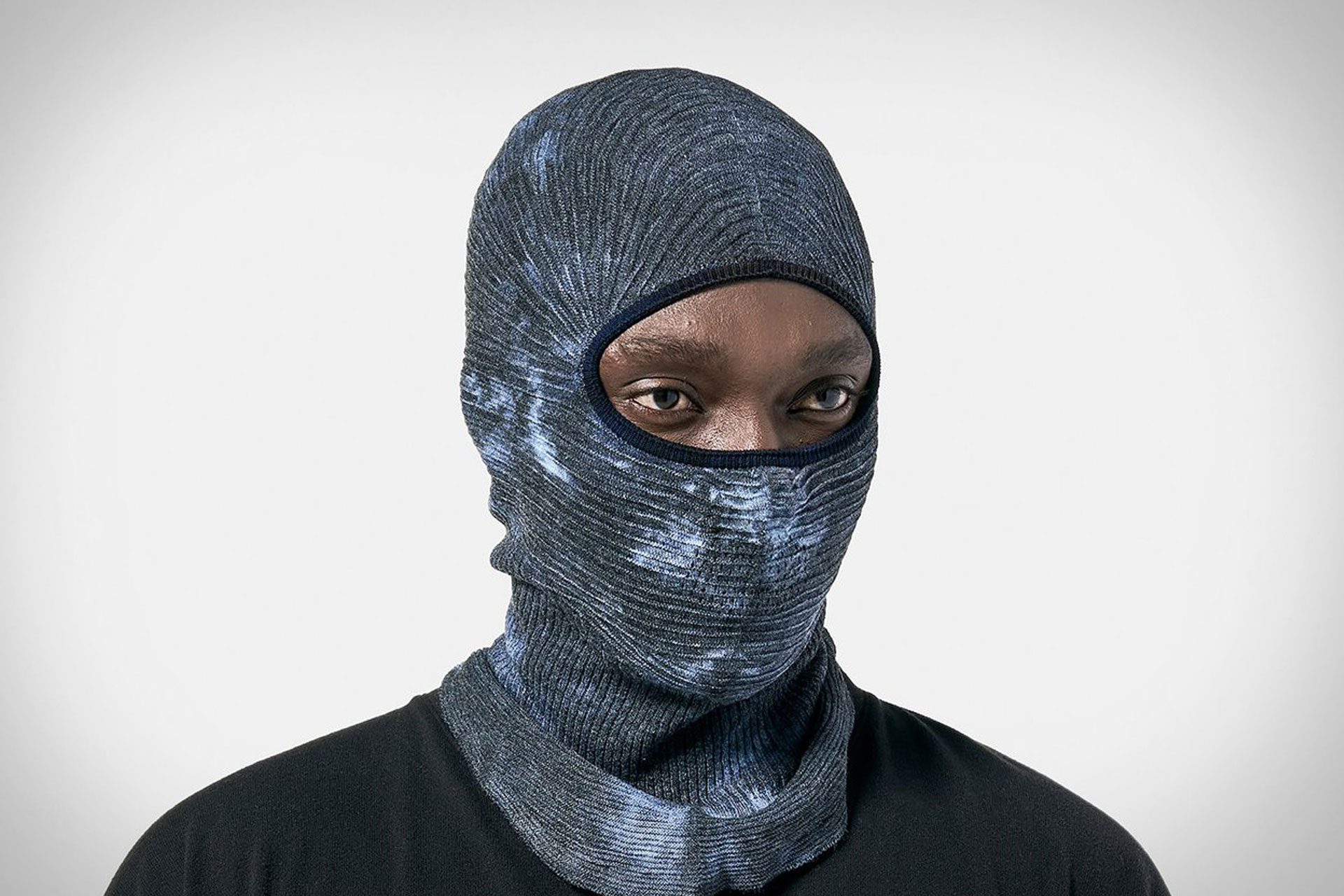 Holden Seamless Balaclava Hood | Uncrate