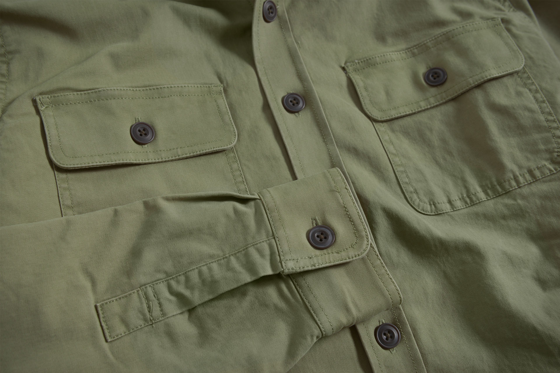 Fahertyブランケット裏地付きCPOシャツジャケット | Uncrate