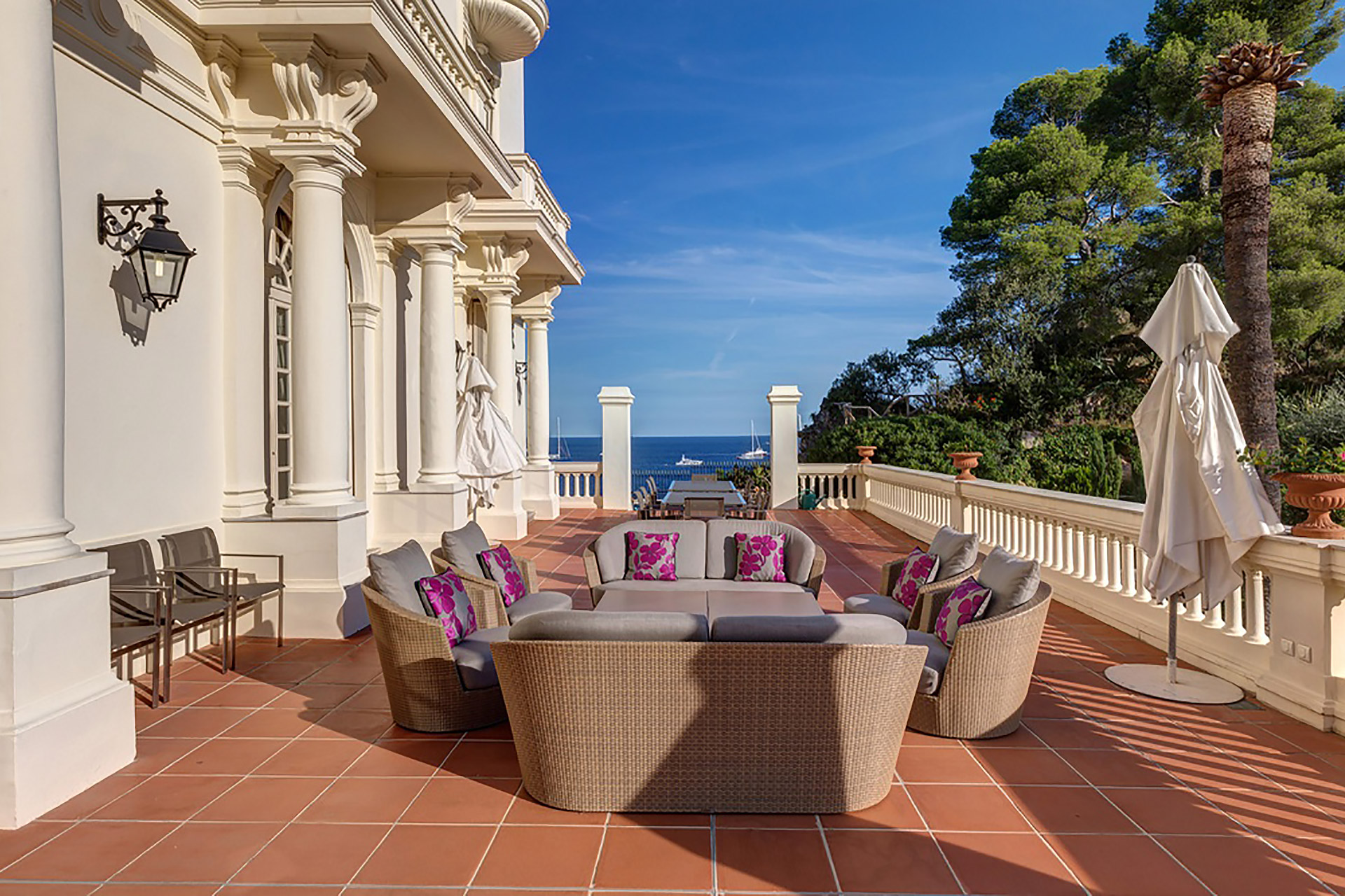 Karl Lagerfeld's French Riviera Villa | Uncrate