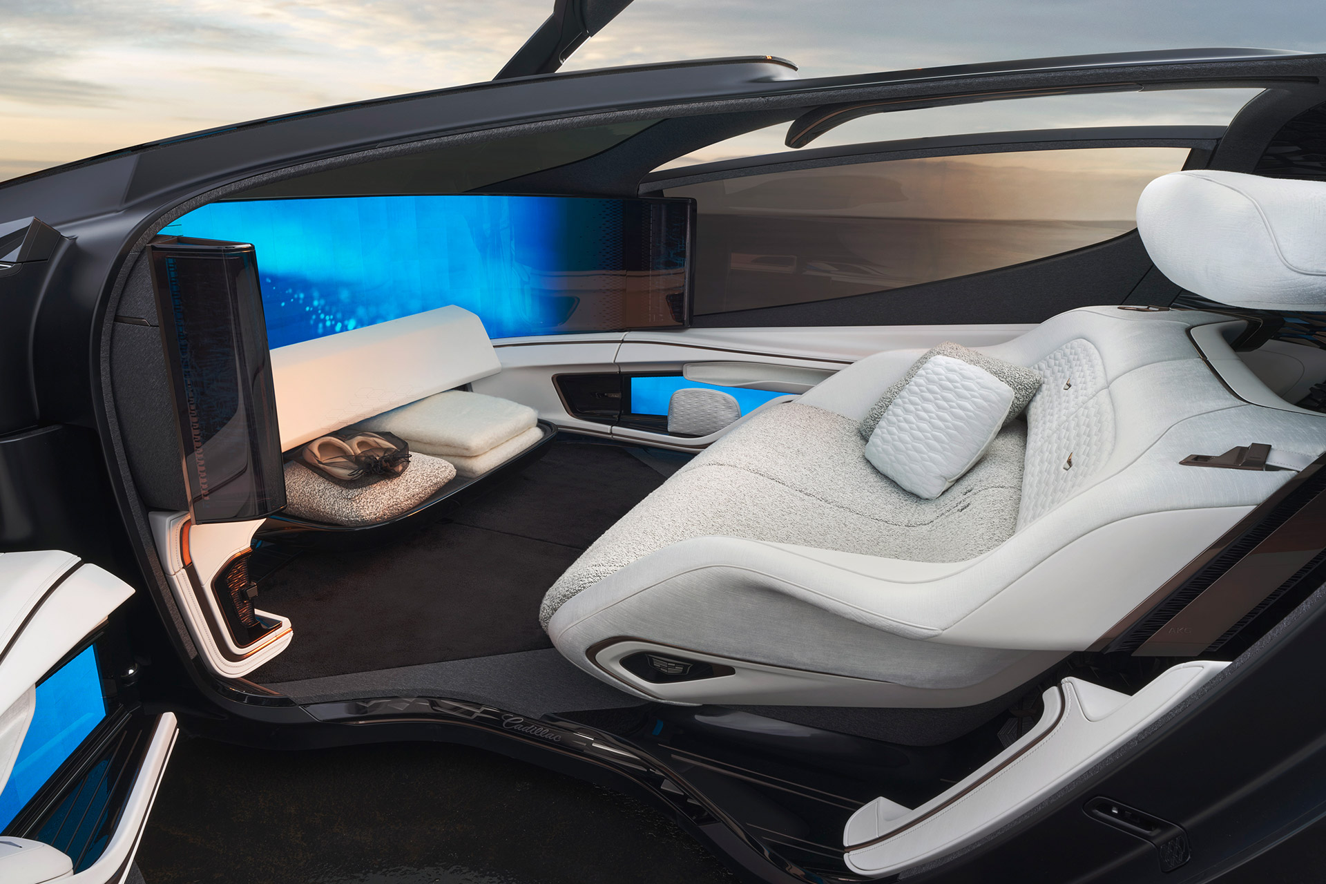 Cadillac InnerSpace Autonomous EV Concept | Uncrate