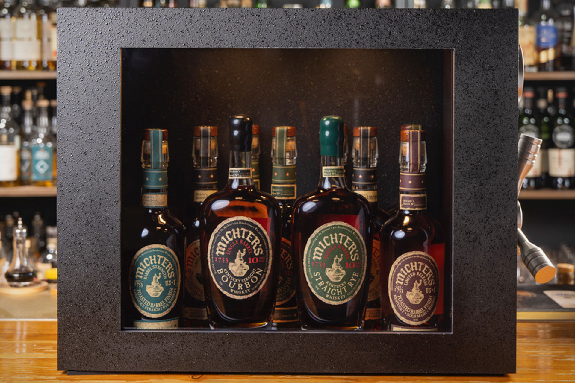 Mini Bóveda de Whisky | Uncrate