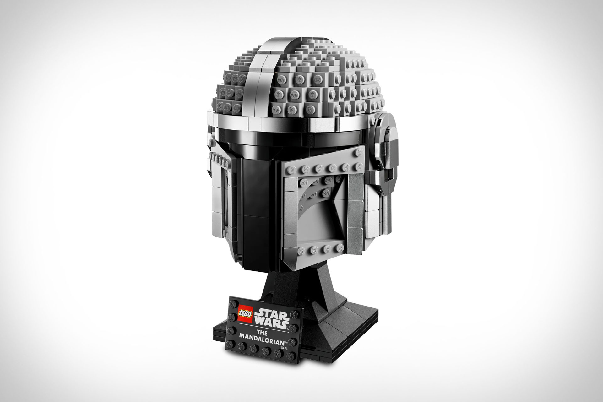 LEGO The Mandalorian Helmet | Uncrate