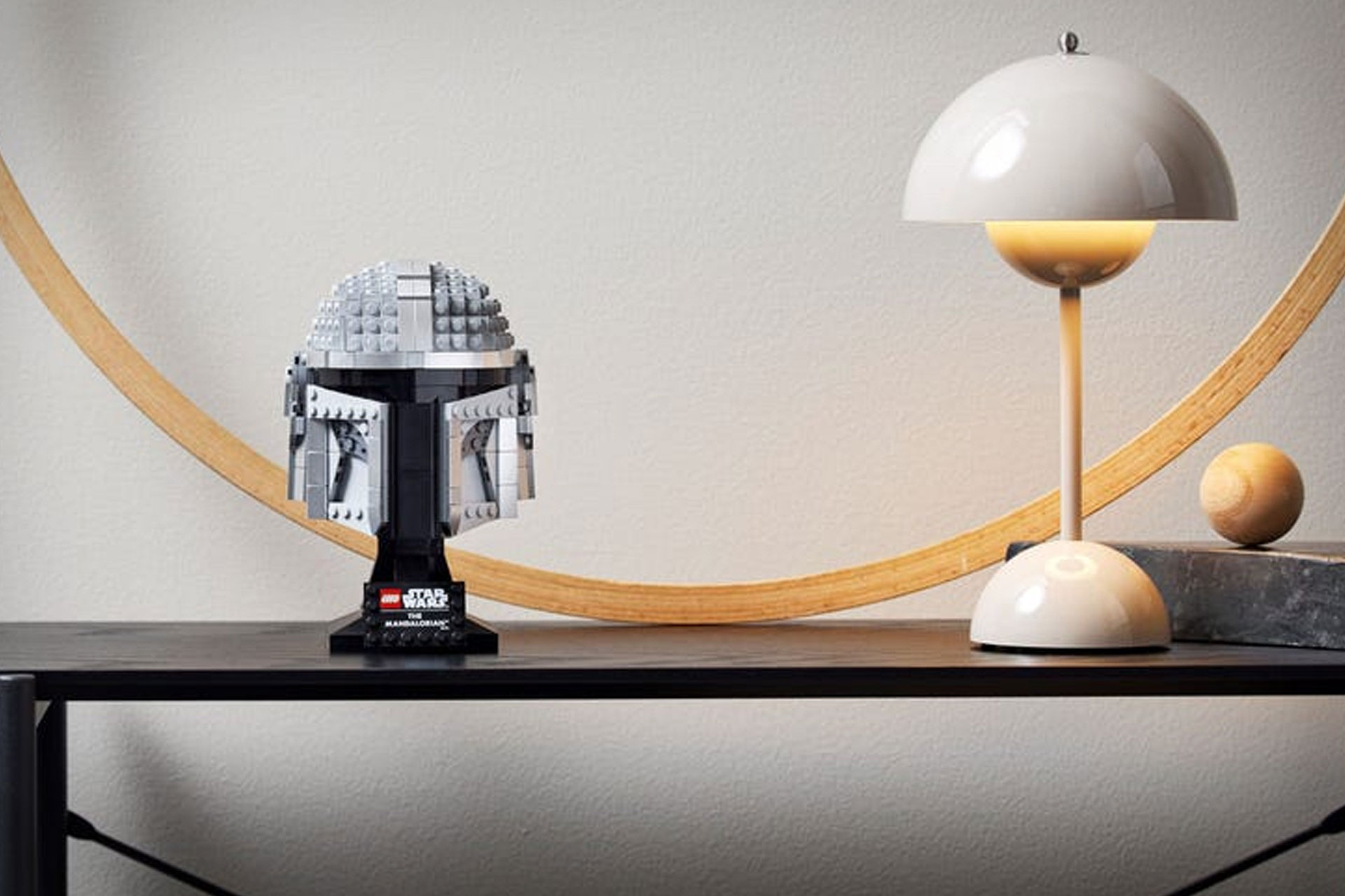 LEGO The Mandalorian Helmet | Uncrate