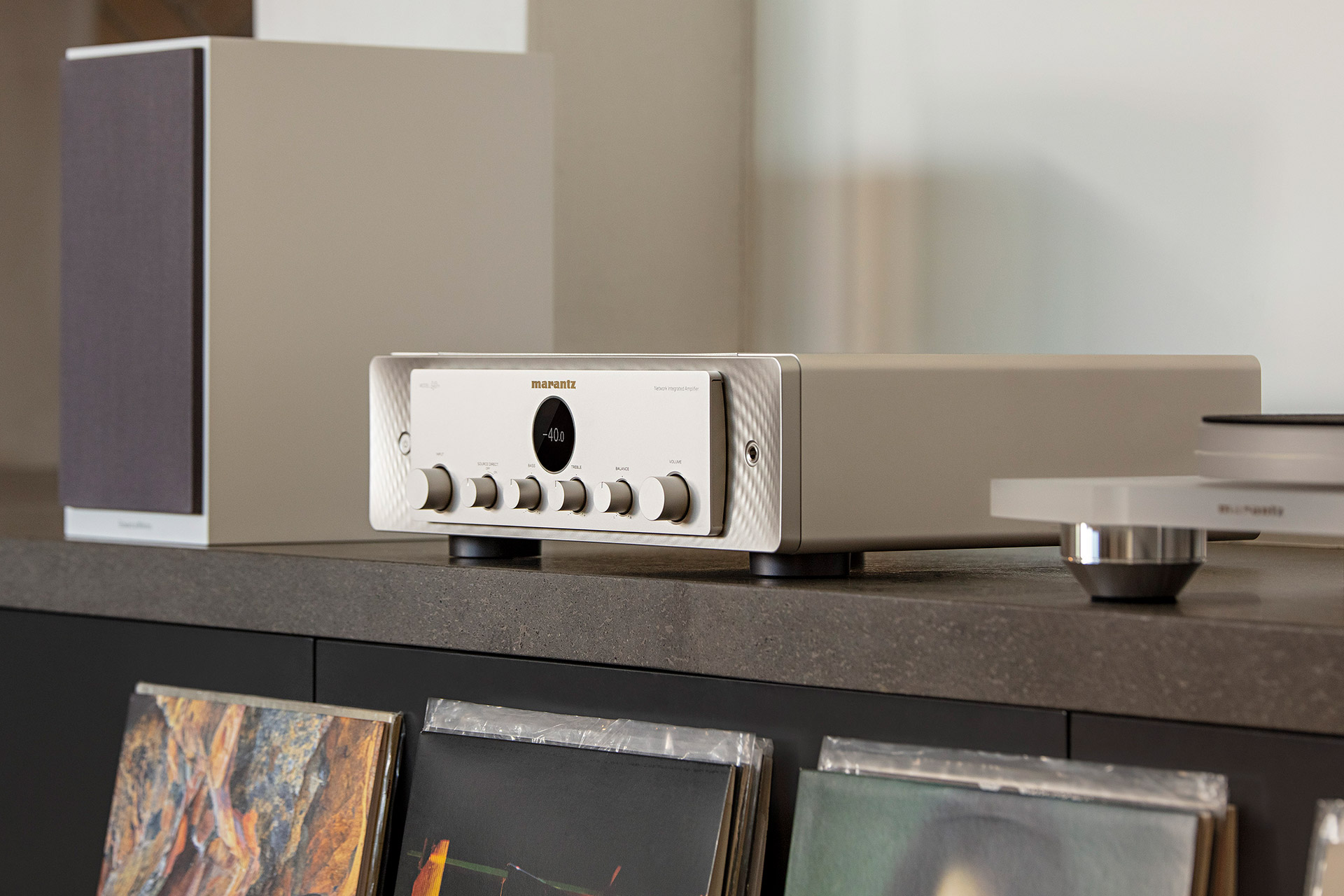 Marantz Model 40n Integrated Amplifier | Uncrate