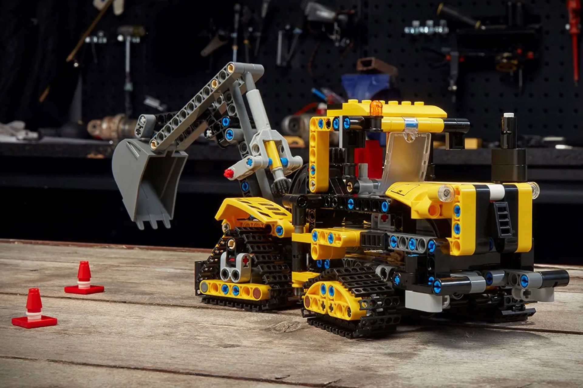 LEGO Heavy Duty Excavator | Uncrate