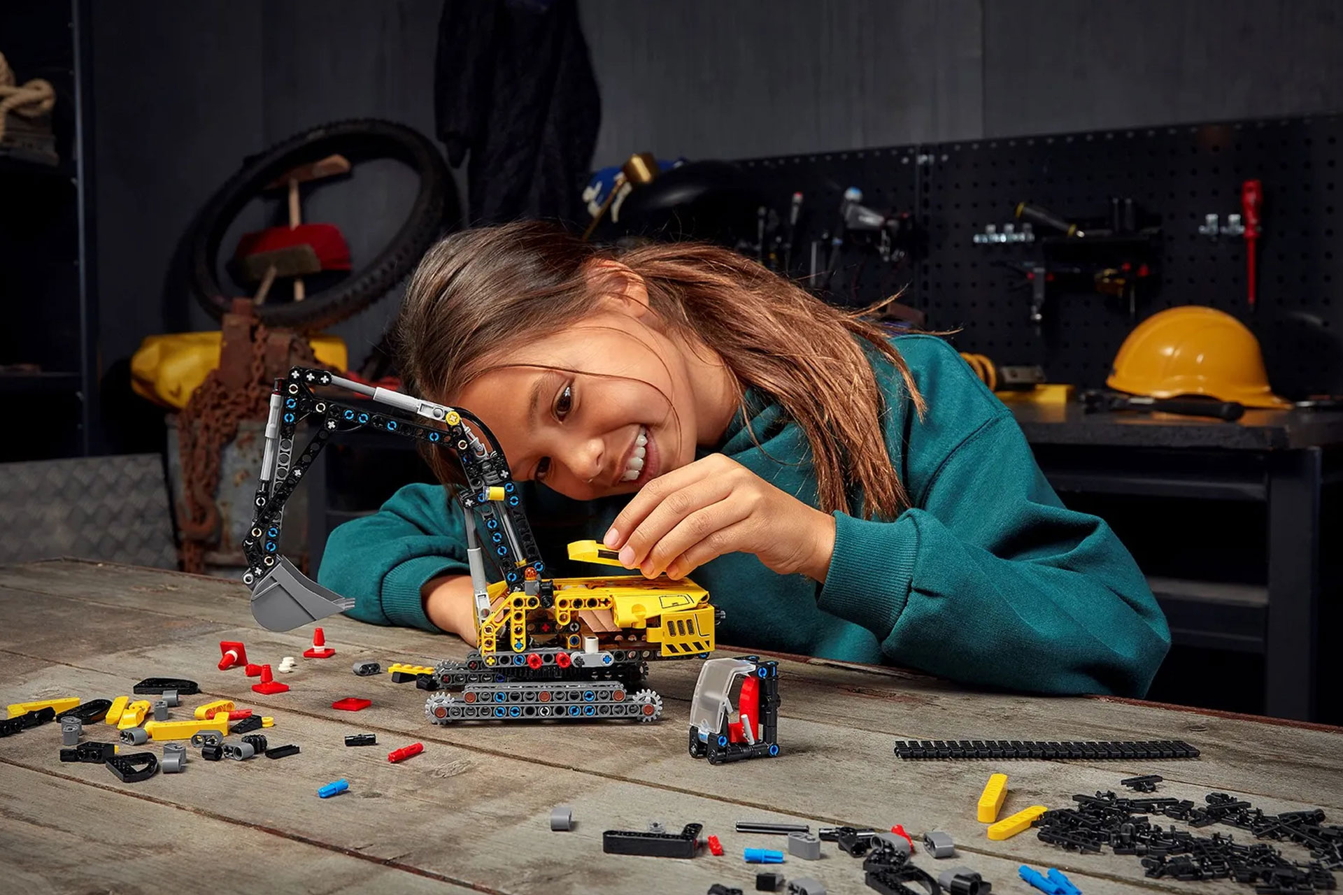 LEGO Heavy Duty Excavator | Uncrate
