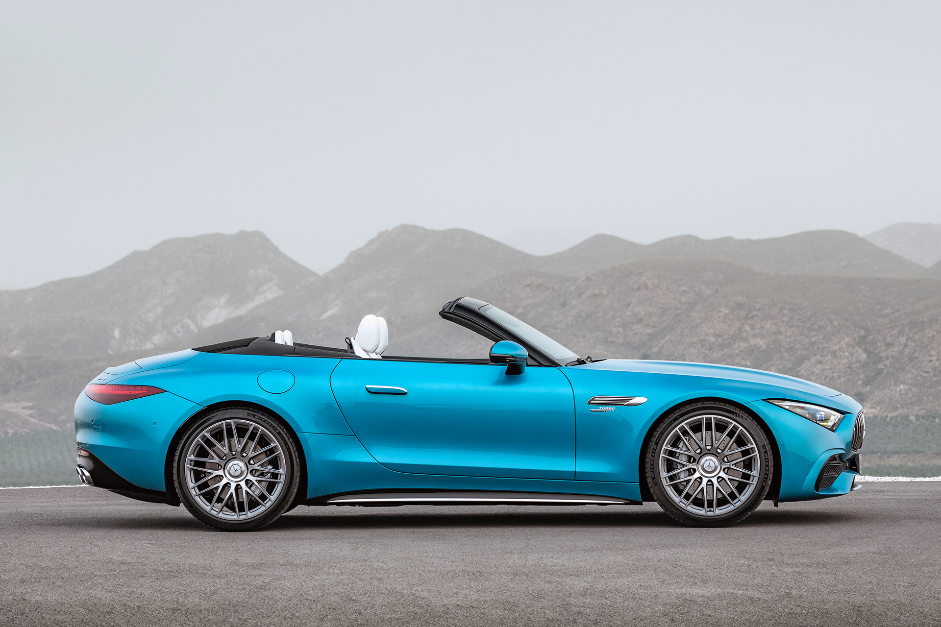 Mercedes-AMG SL43 Roadster | Uncrate