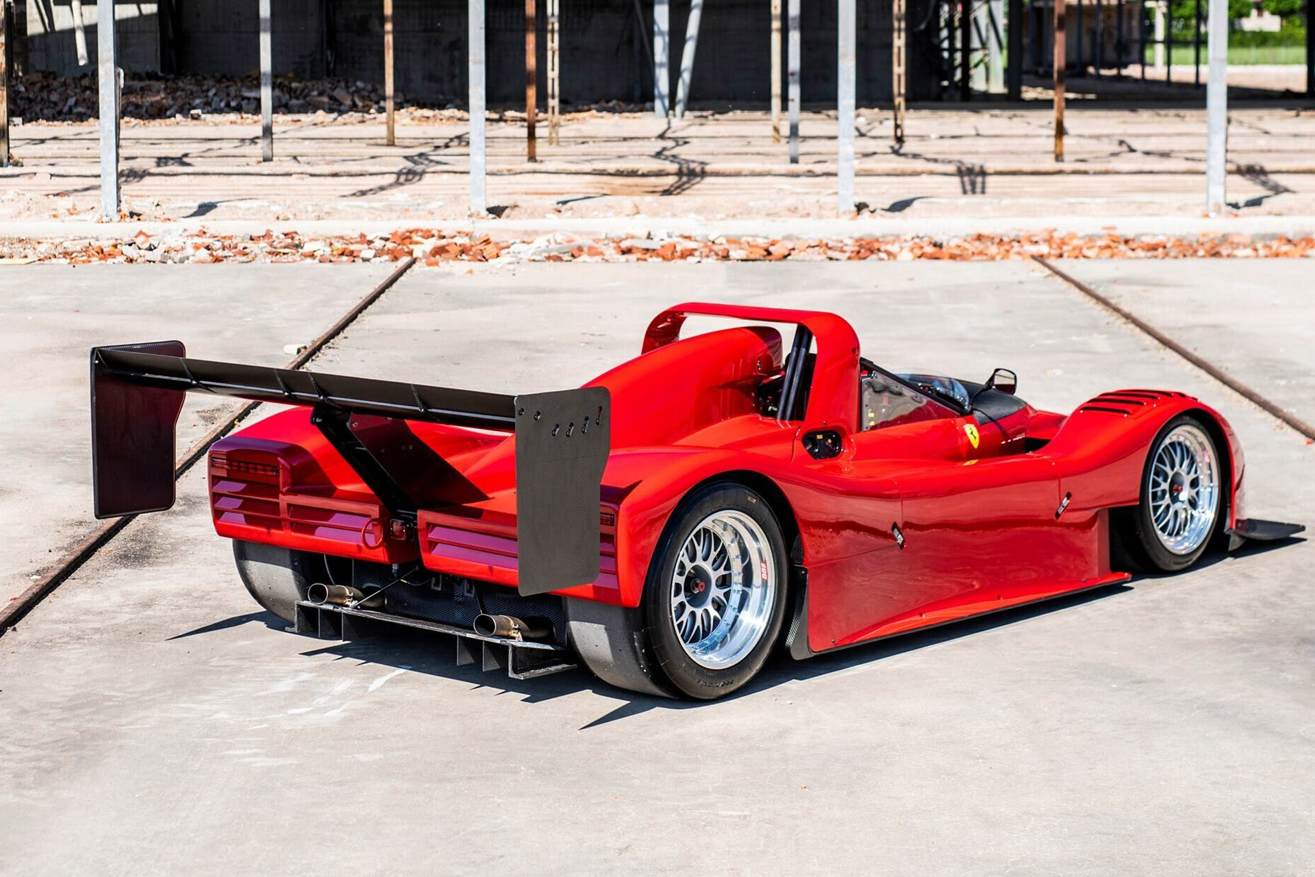 1999 Ferrari 333 SP Race Car | Uncrate