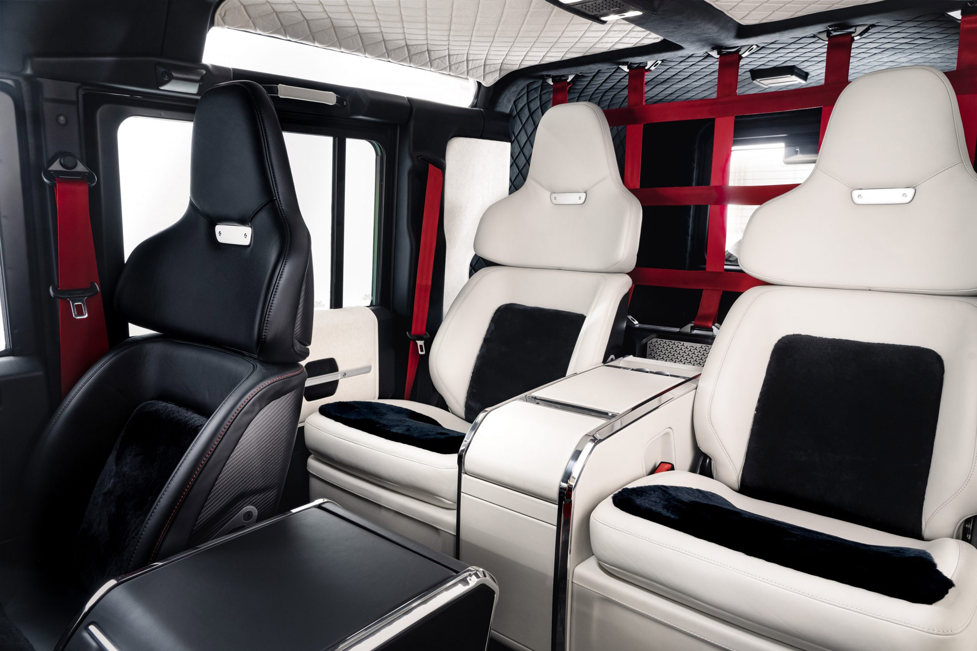 Tecniq Q40 Land Rover Defender | Uncrate