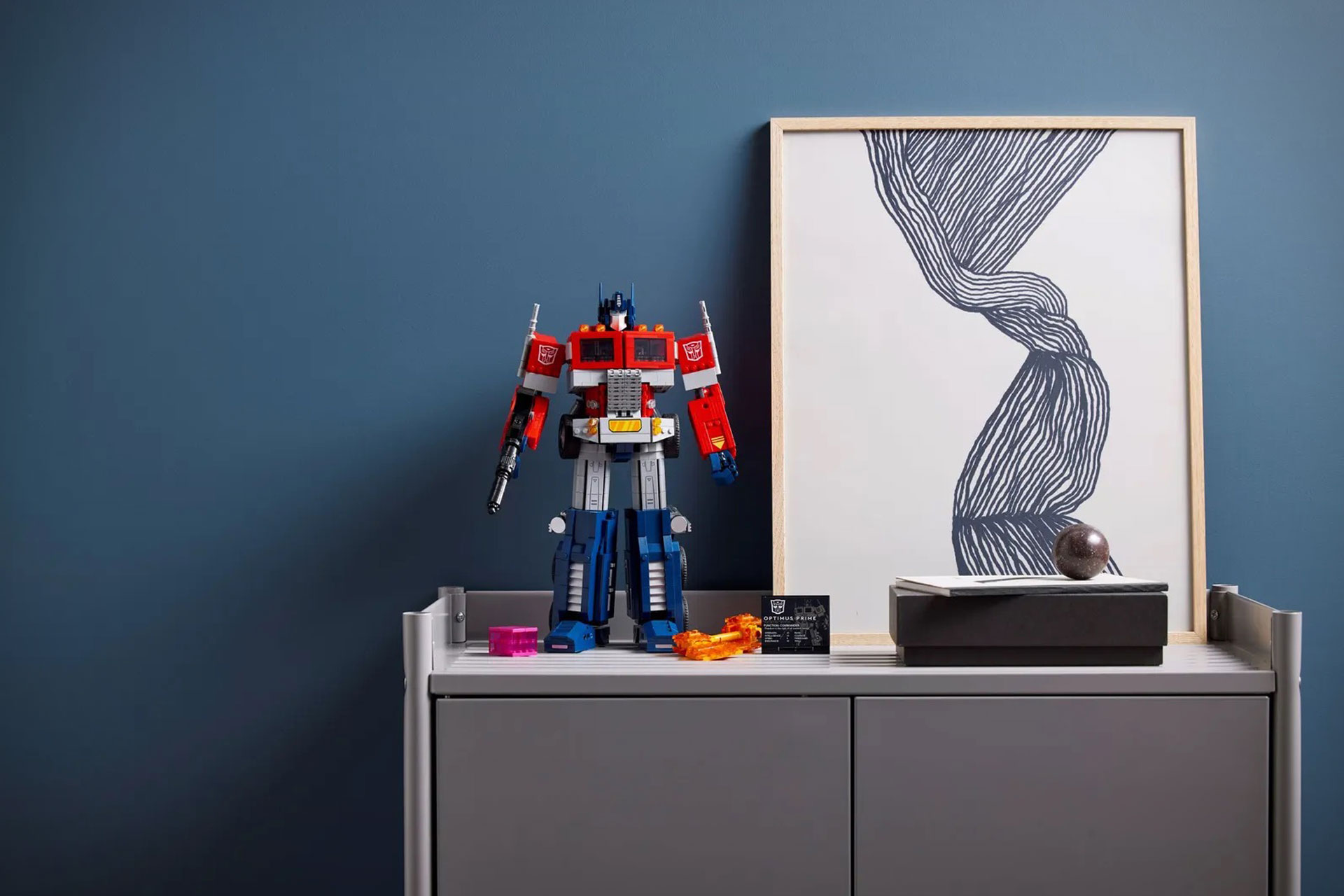 LEGO Optimus Prime | Uncrate
