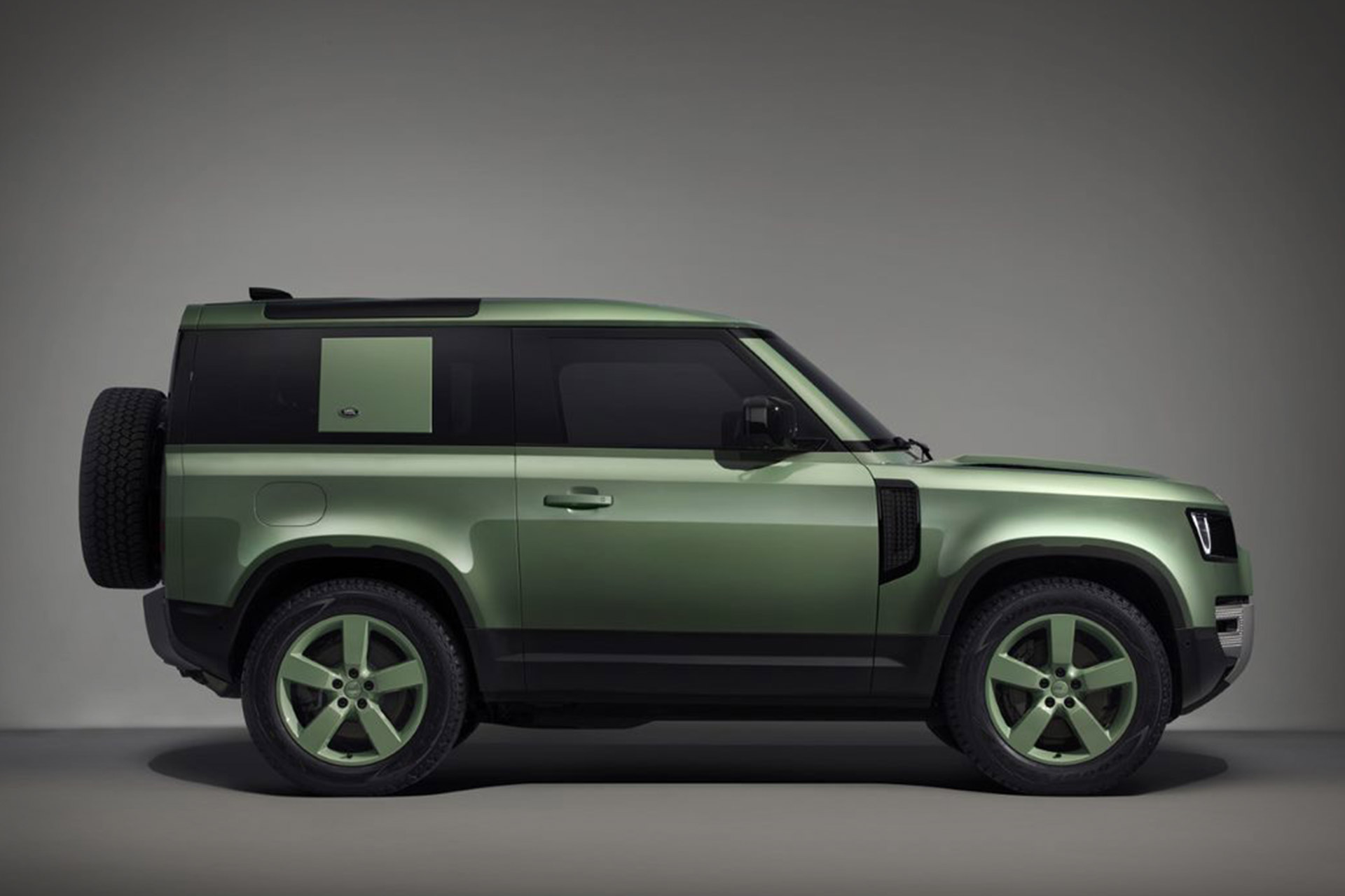 Land Rover Defender 75th Limited Edition SUV | Uncrate