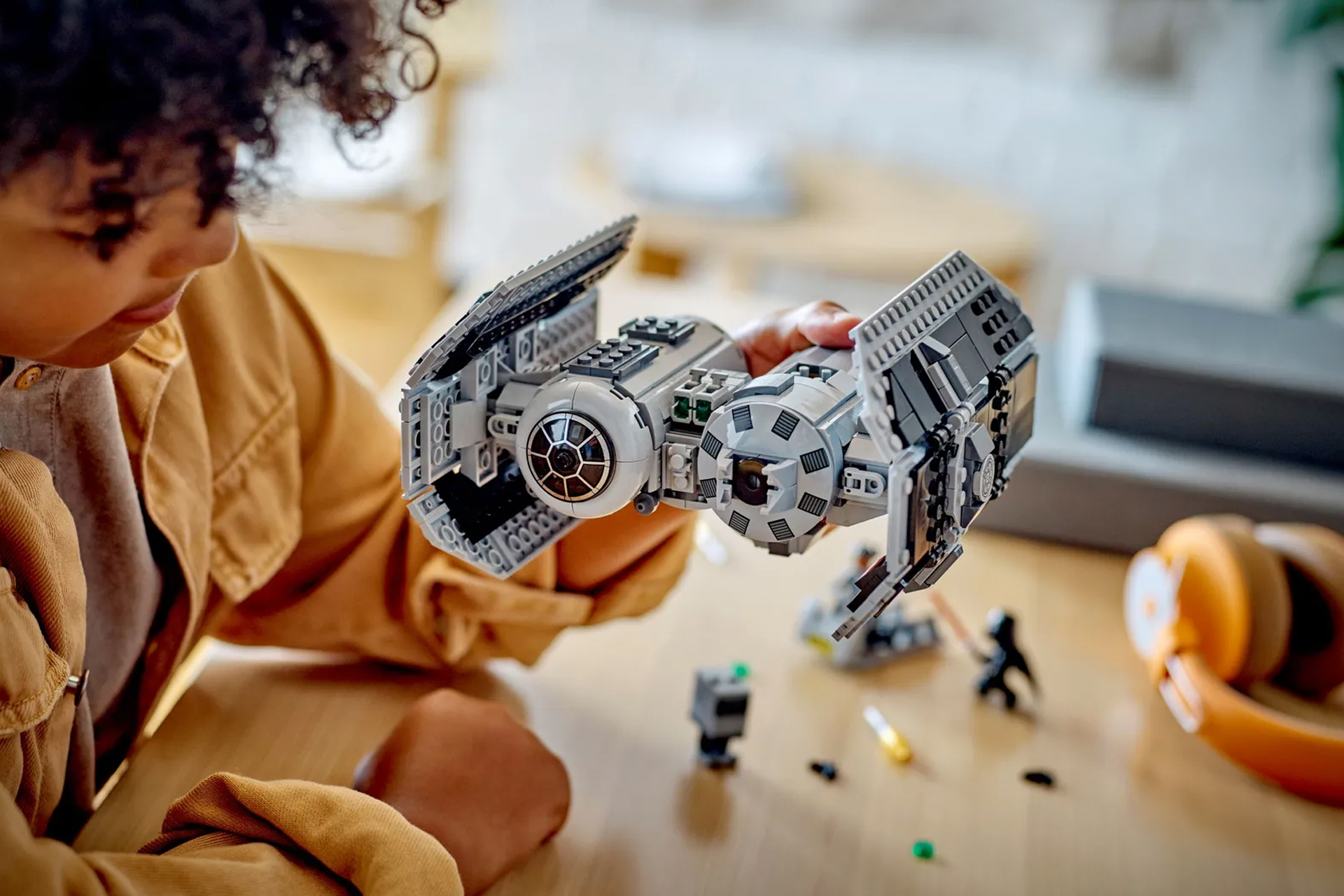 Bombardero LEGO TIE | Uncrate