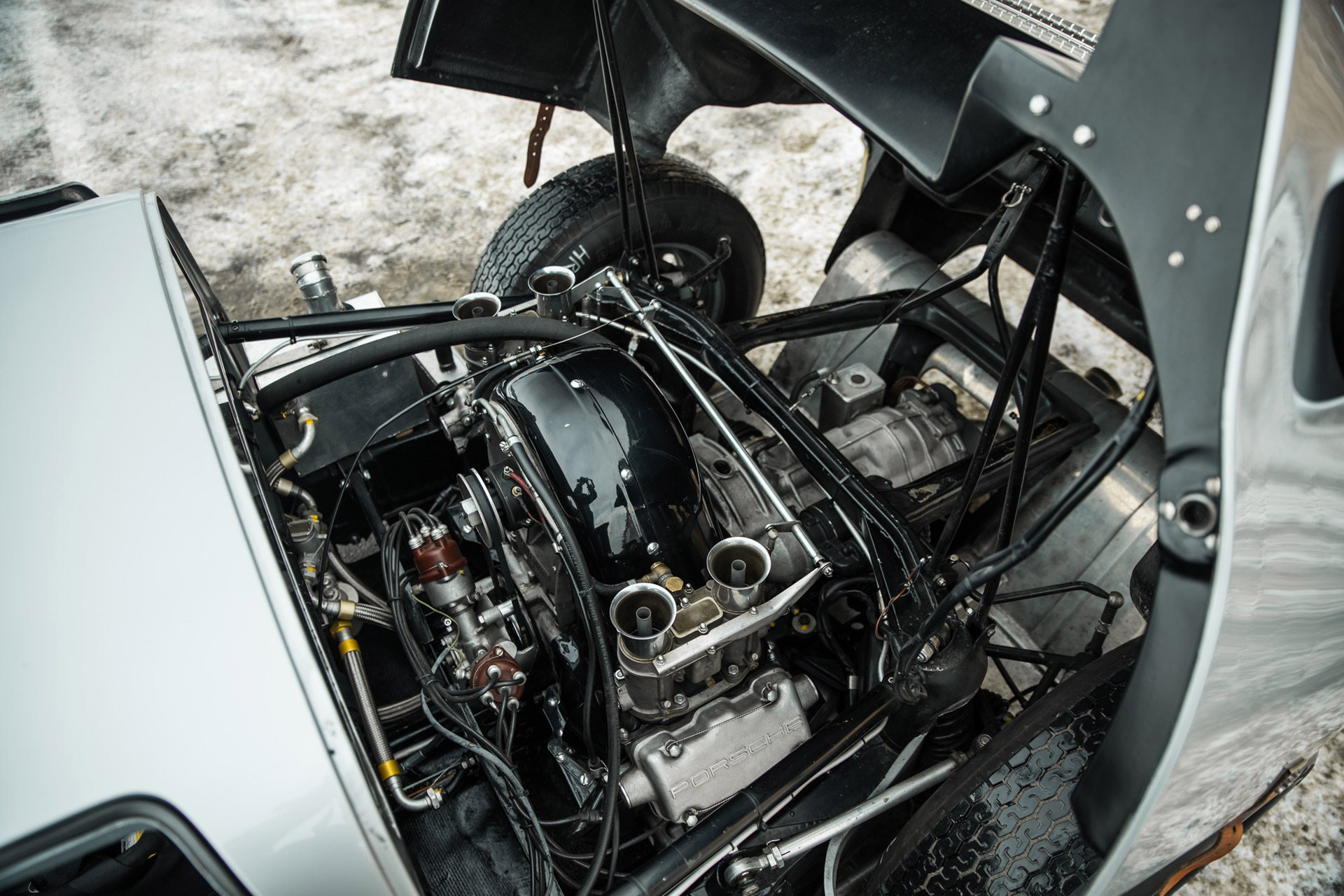 1964 Porsche 904 GTS Racing Car | Uncrate