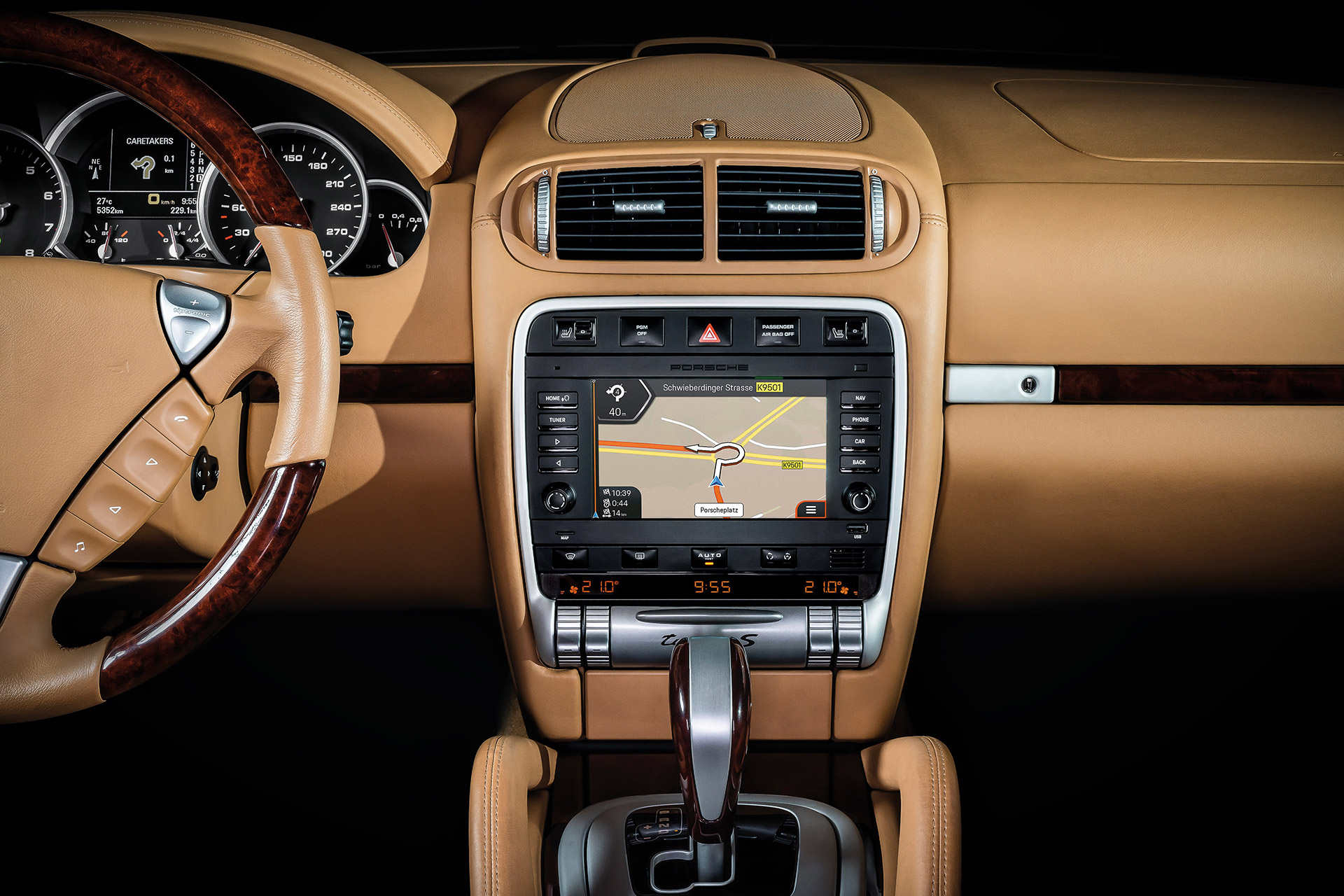 Porsche Classic PCCM Plus Infotainment Systems | Uncrate