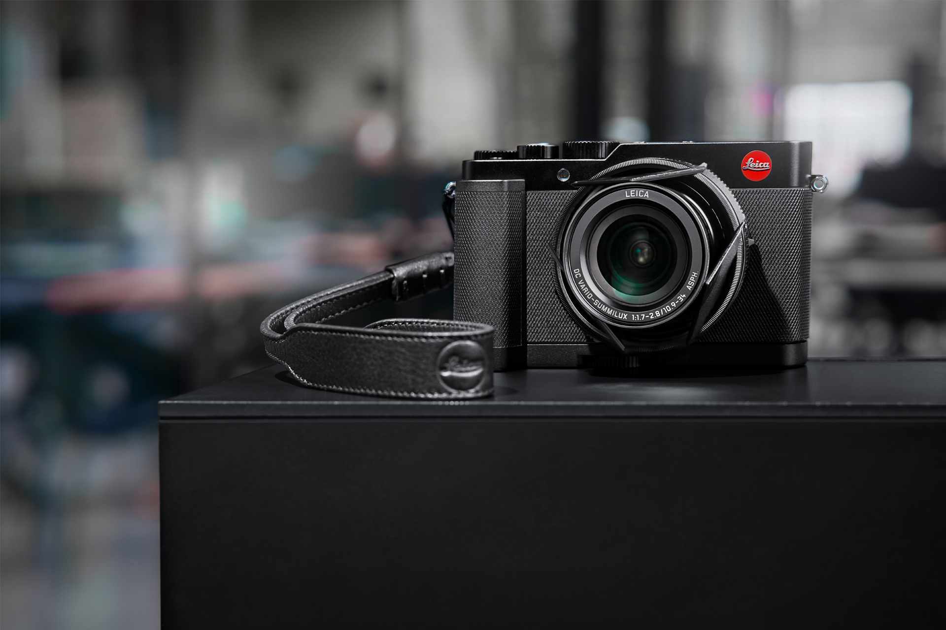 Leica D-Lux 7 007 Edition | Uncrate