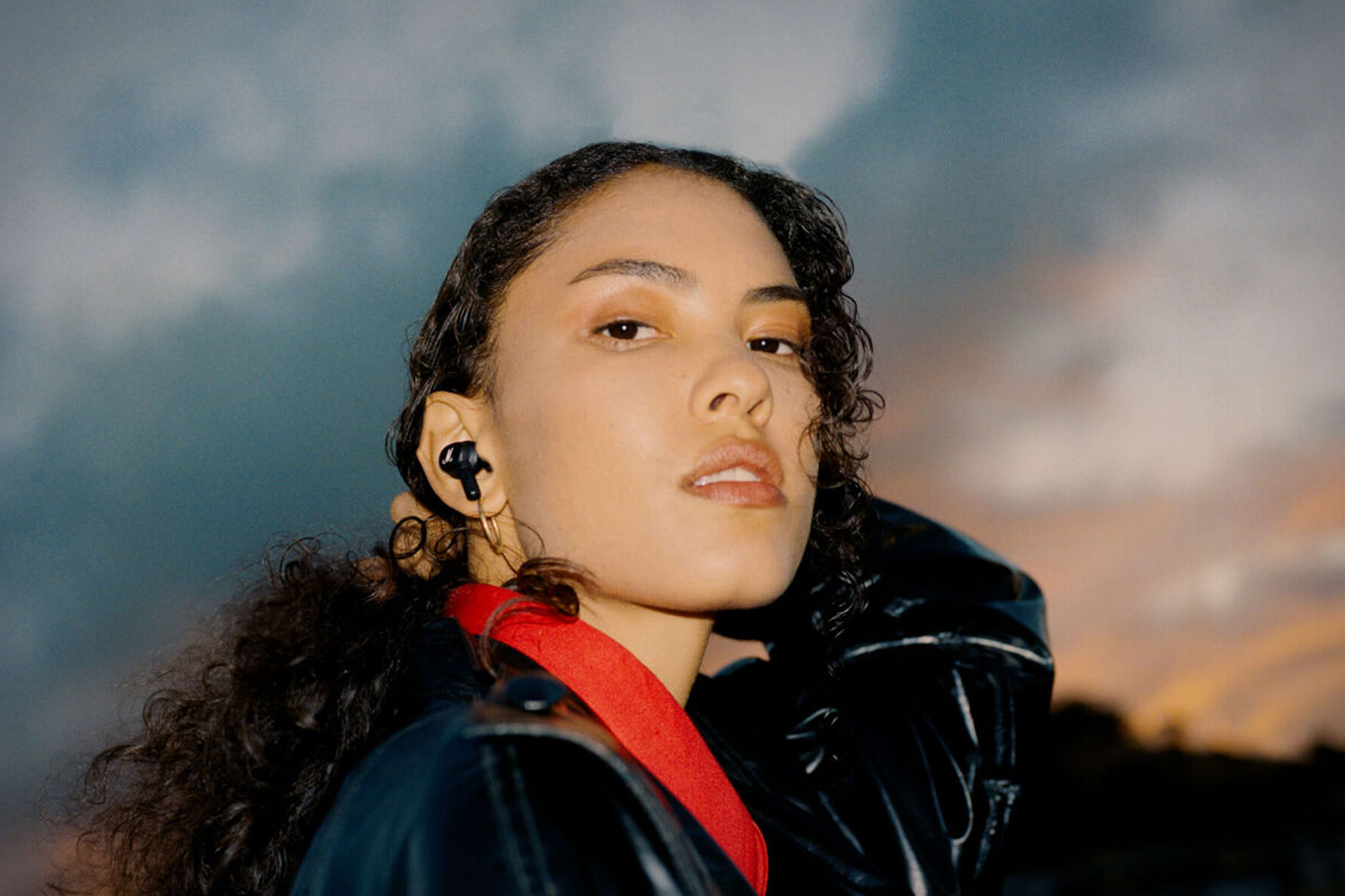 Marshall Motif ANC Earbuds | Uncrate