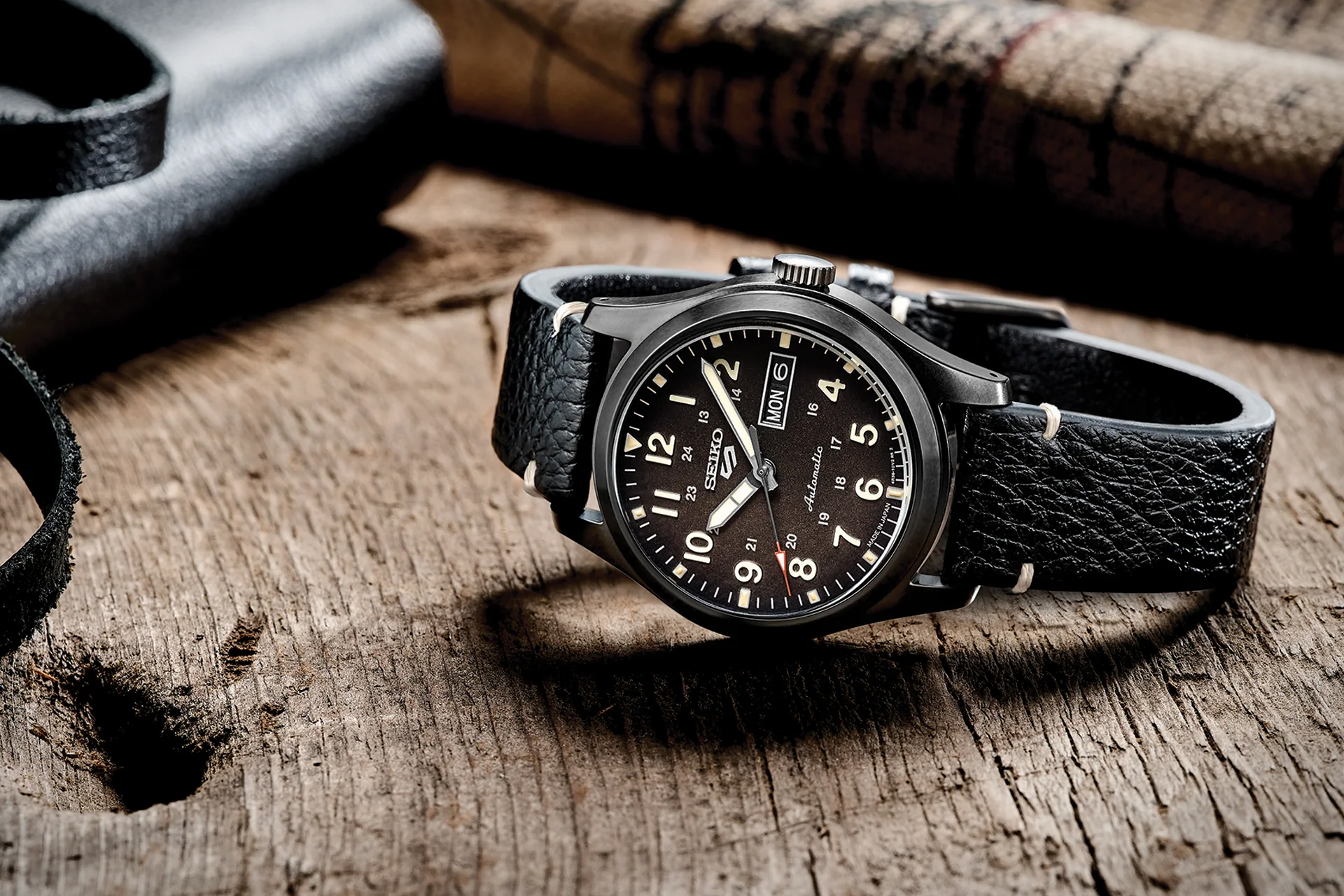 セイコー 5 スポーツ SRPG41 オートマチック | Uncrate