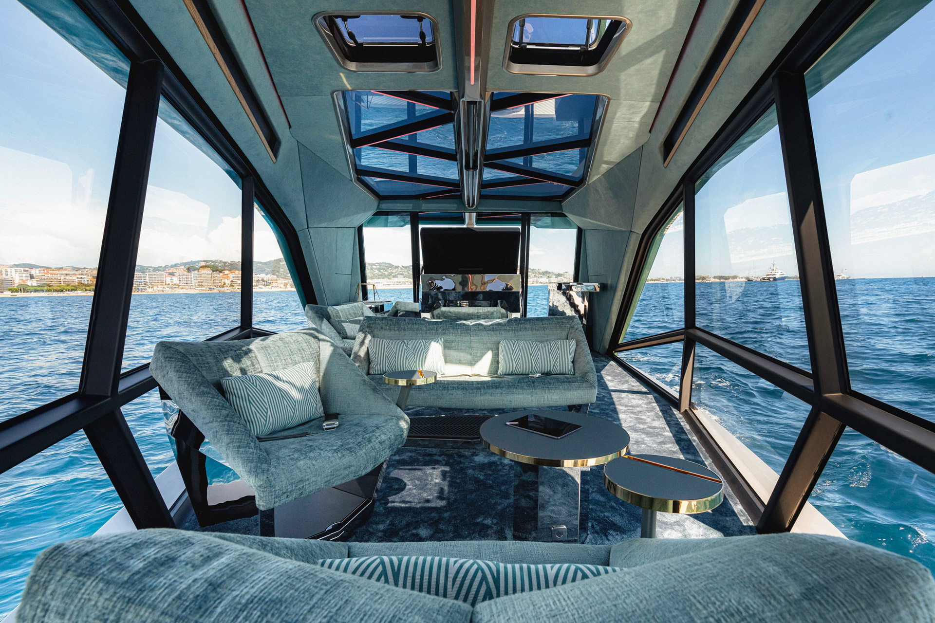 BMW x TYDE Icon Electric Watercraft | Uncrate