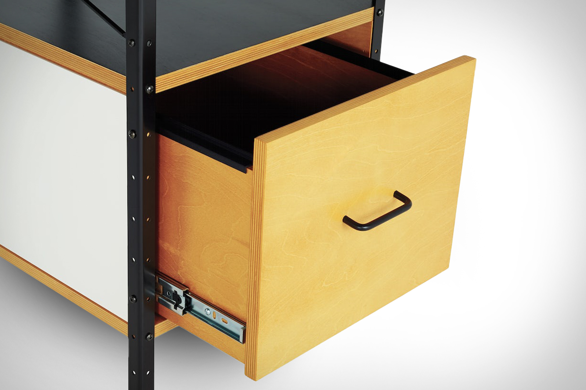 イームズデスクユニット | Uncrate