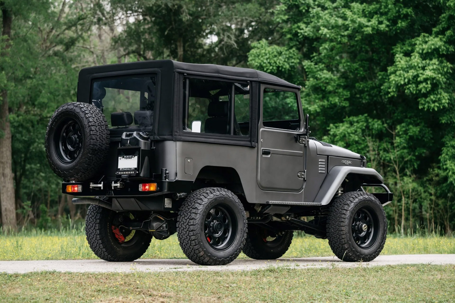 Icon 1969 Toyota Land Cruiser FJ40 | Uncrate