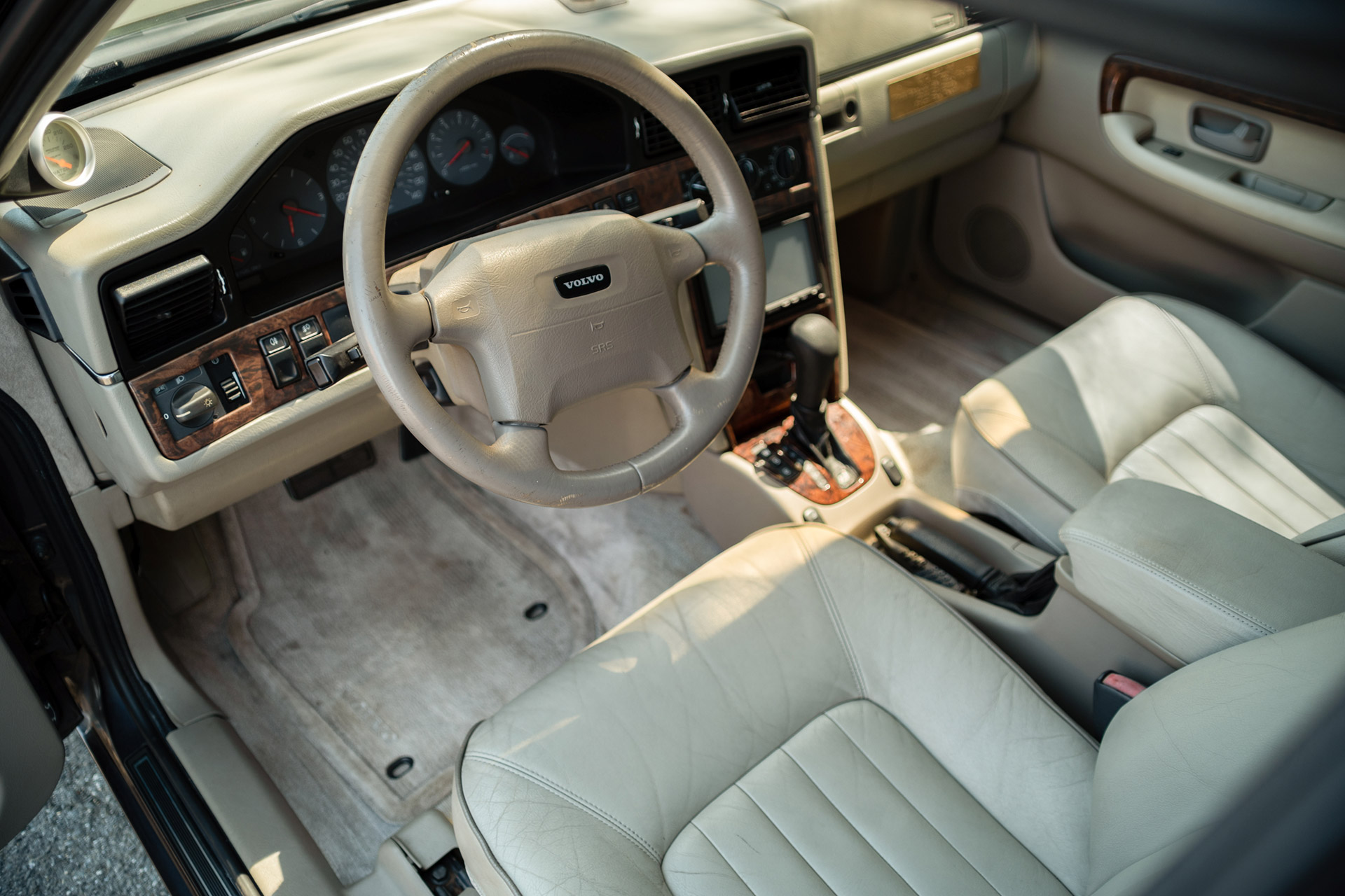 Paul Newman's Corvette V8-Powered Volvo V90 | Uncrate