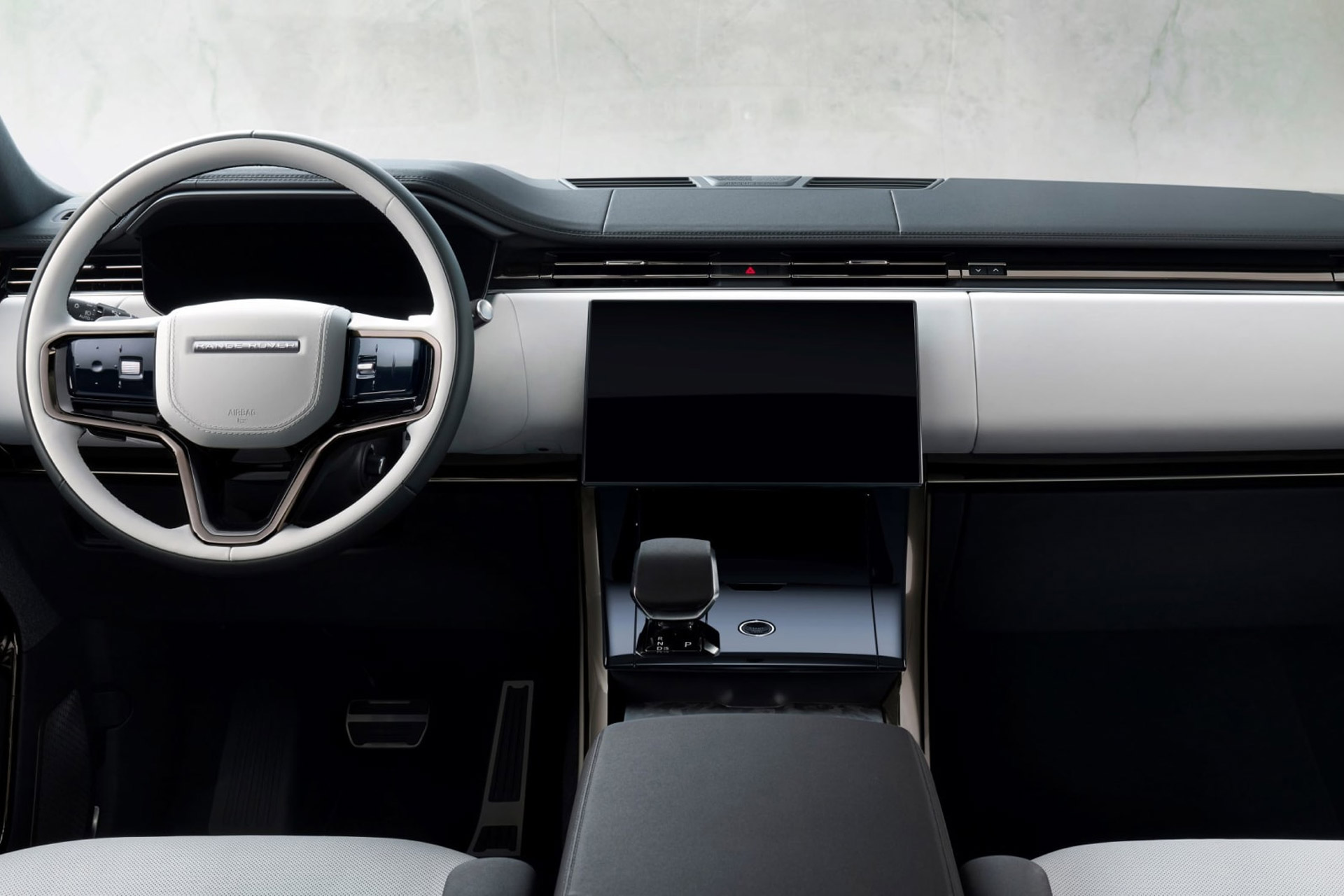 Range Rover Sport SV | Uncrate