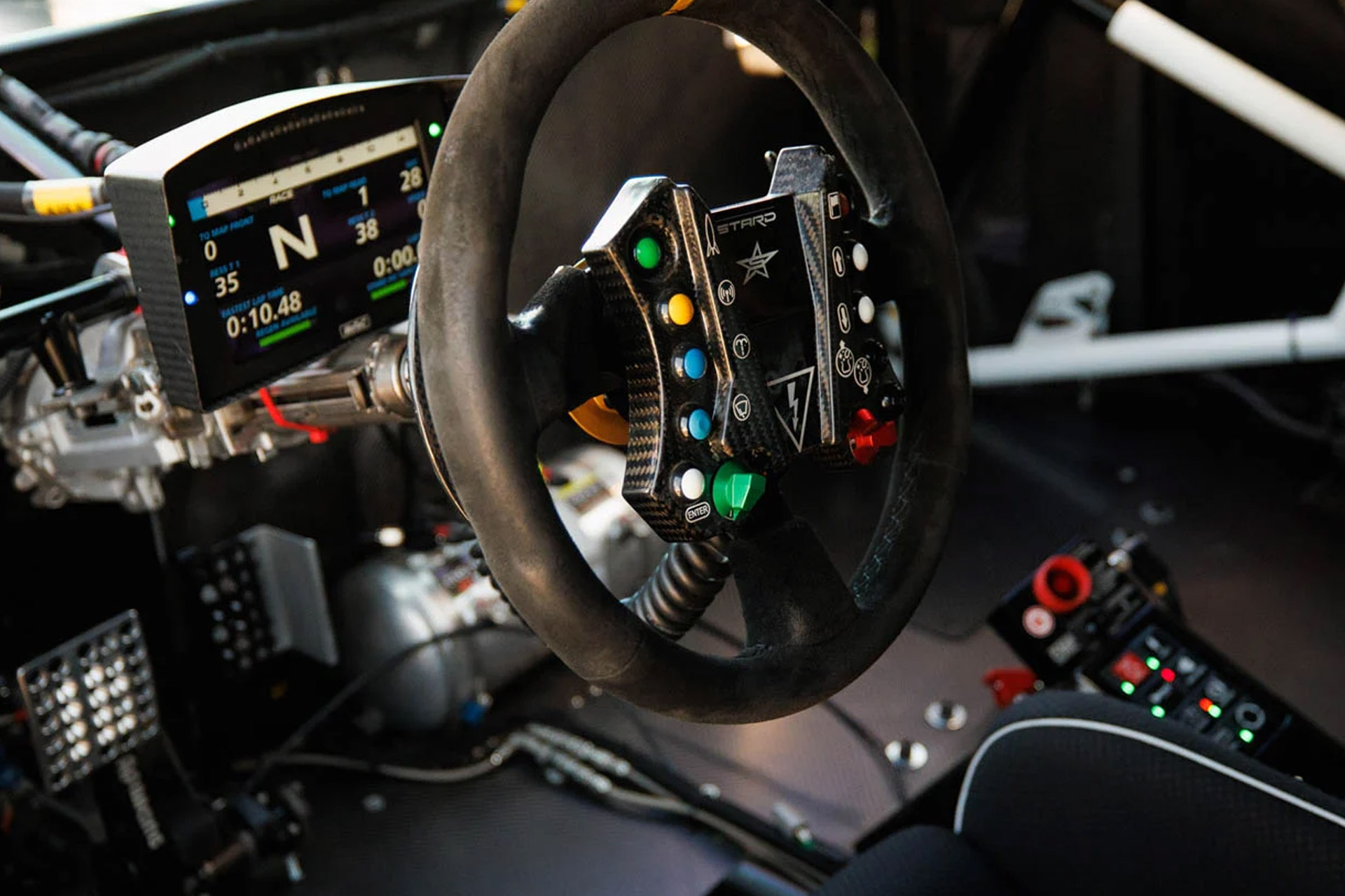 Ford SuperVan 4.2 Race Car | Uncrate