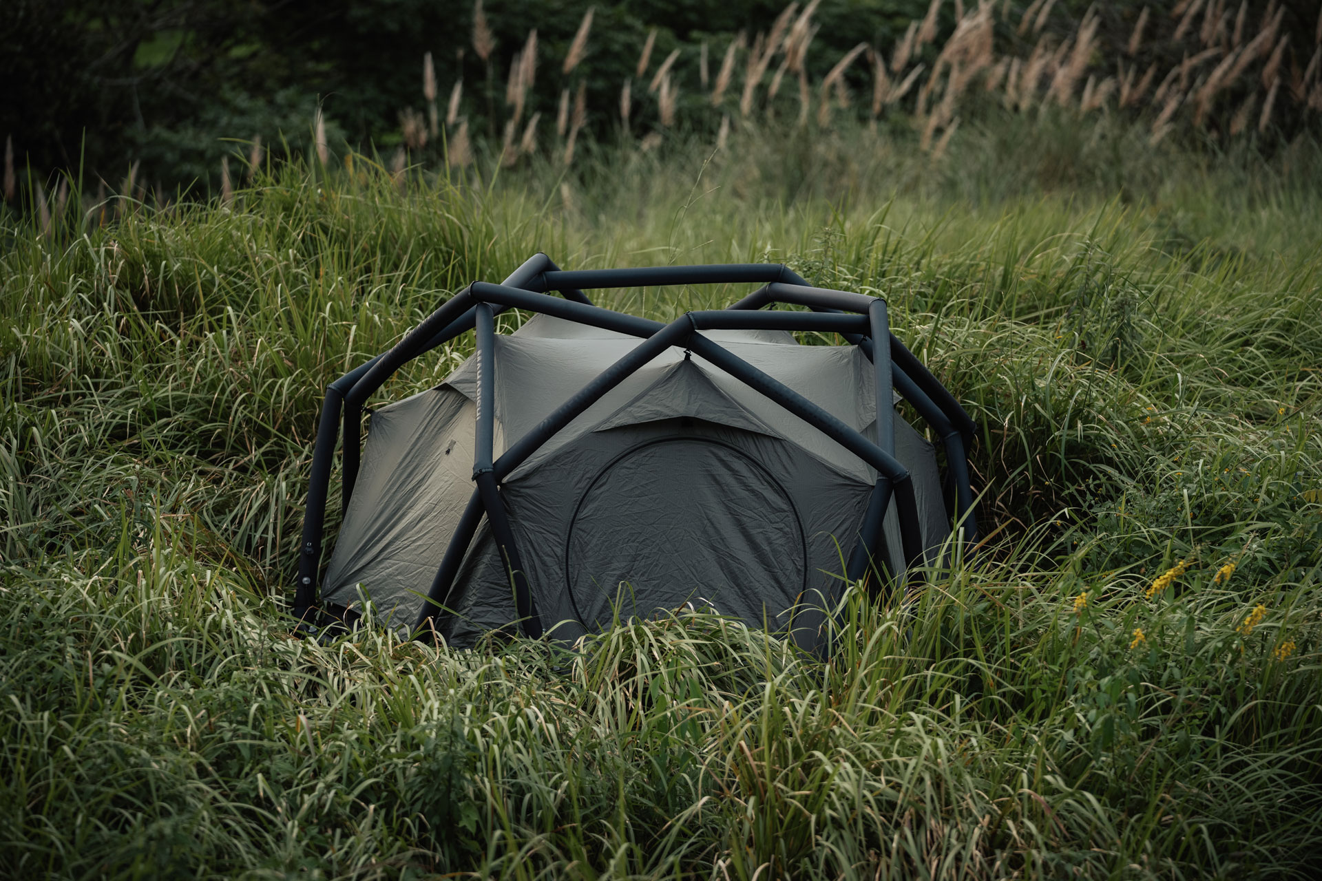 Heimplanet x Maharishi 洞穴帐篷 | Uncrate