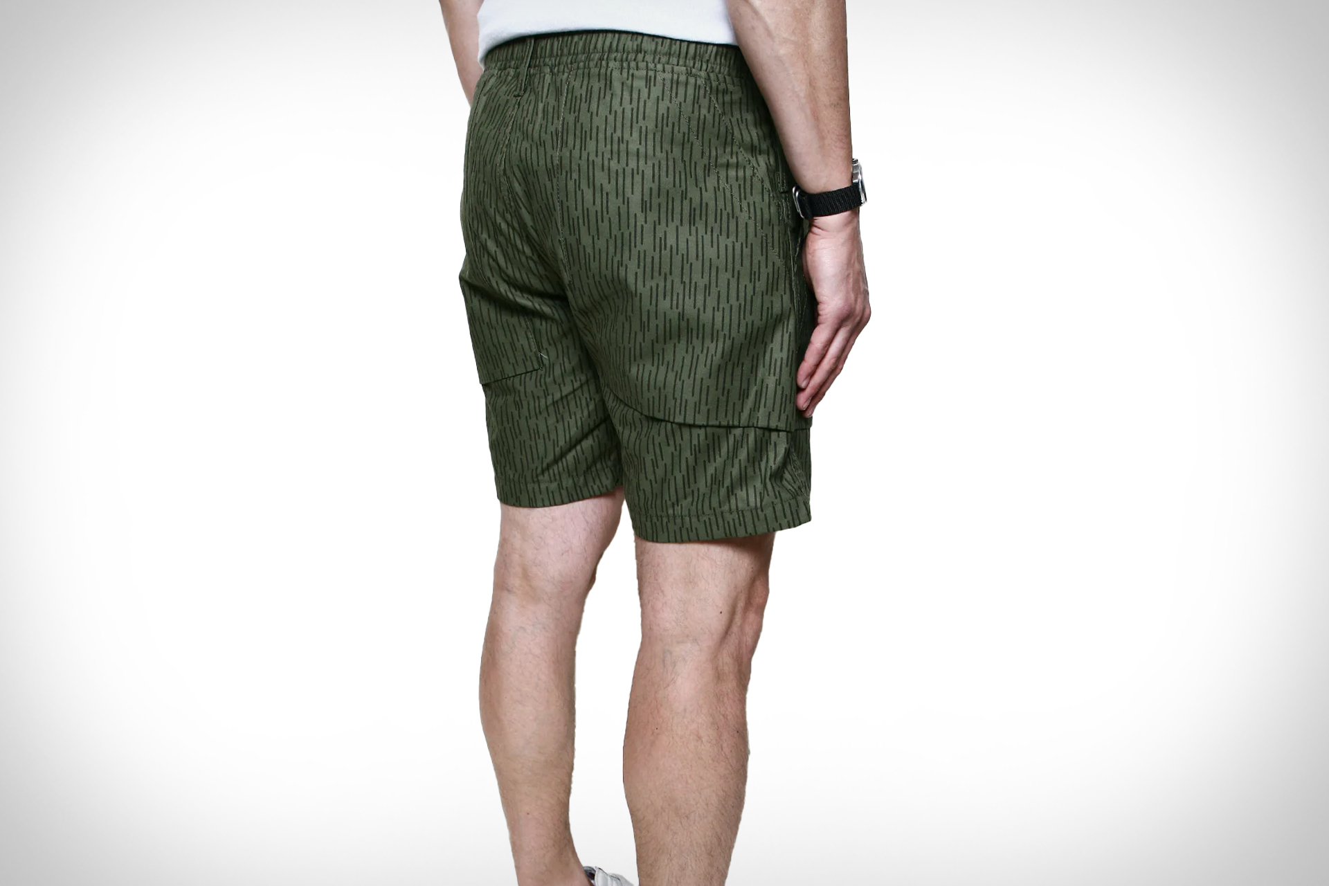 Rogue Territory Raindrop Camo Fatigue Shorts | Uncrate