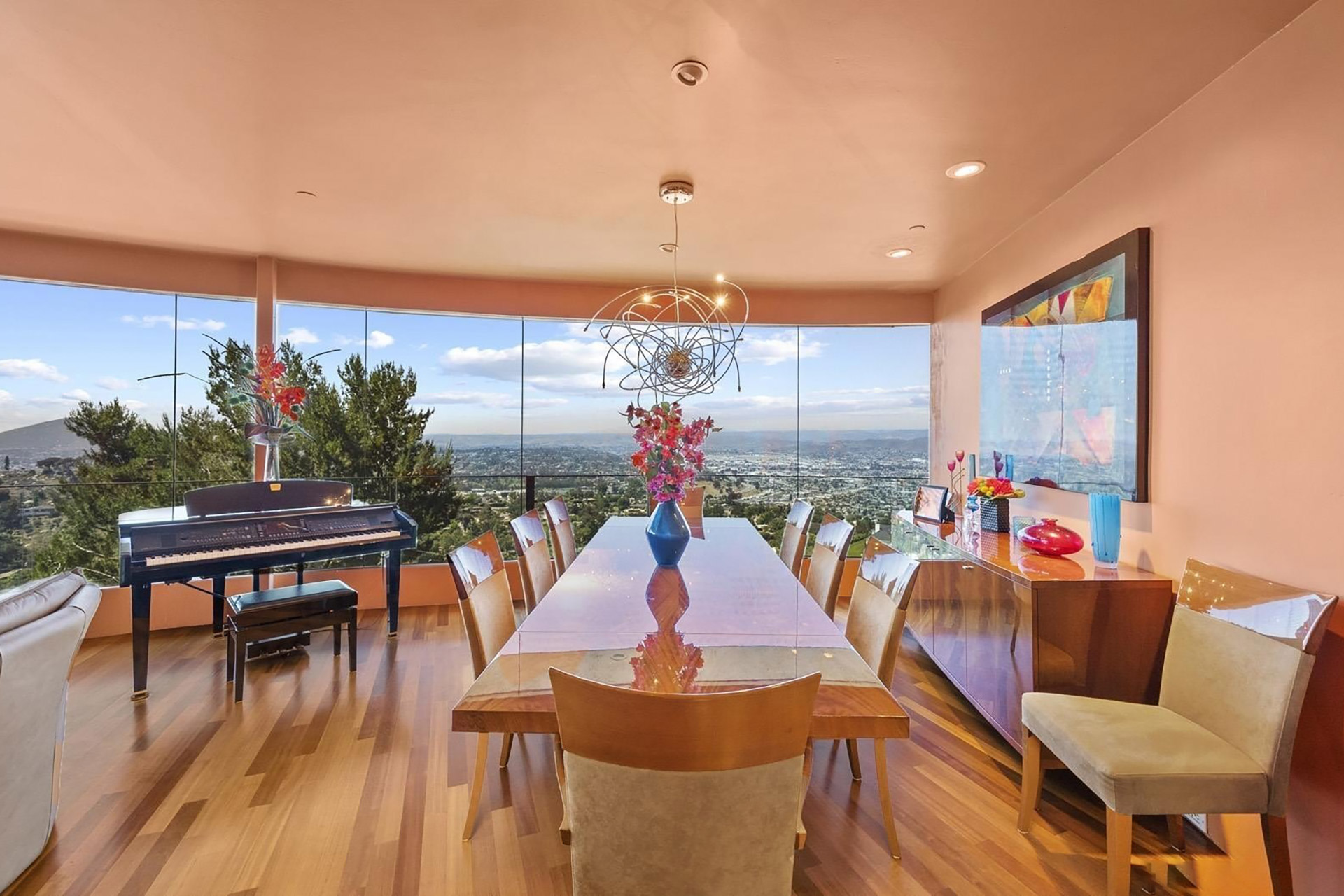 The Rotating House | Uncrate