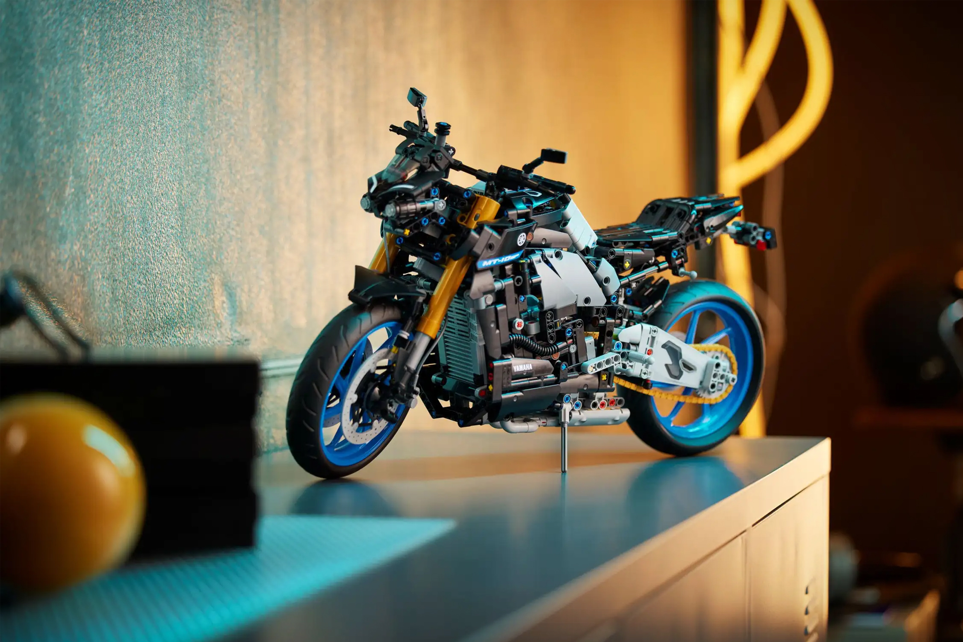LEGO Yamaha MT-10 SP | Uncrate