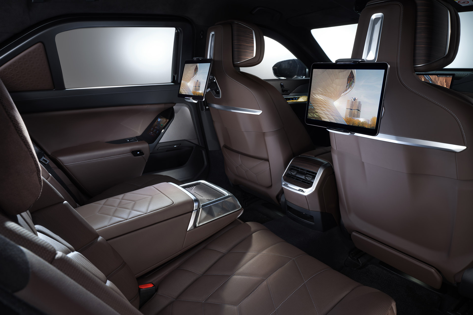 2024 BMW i7 Protection Sedan | Uncrate