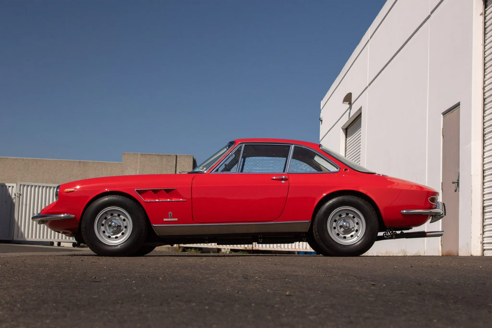 Aristotle Onassis' 1967 Ferrari 330 GTC | Uncrate