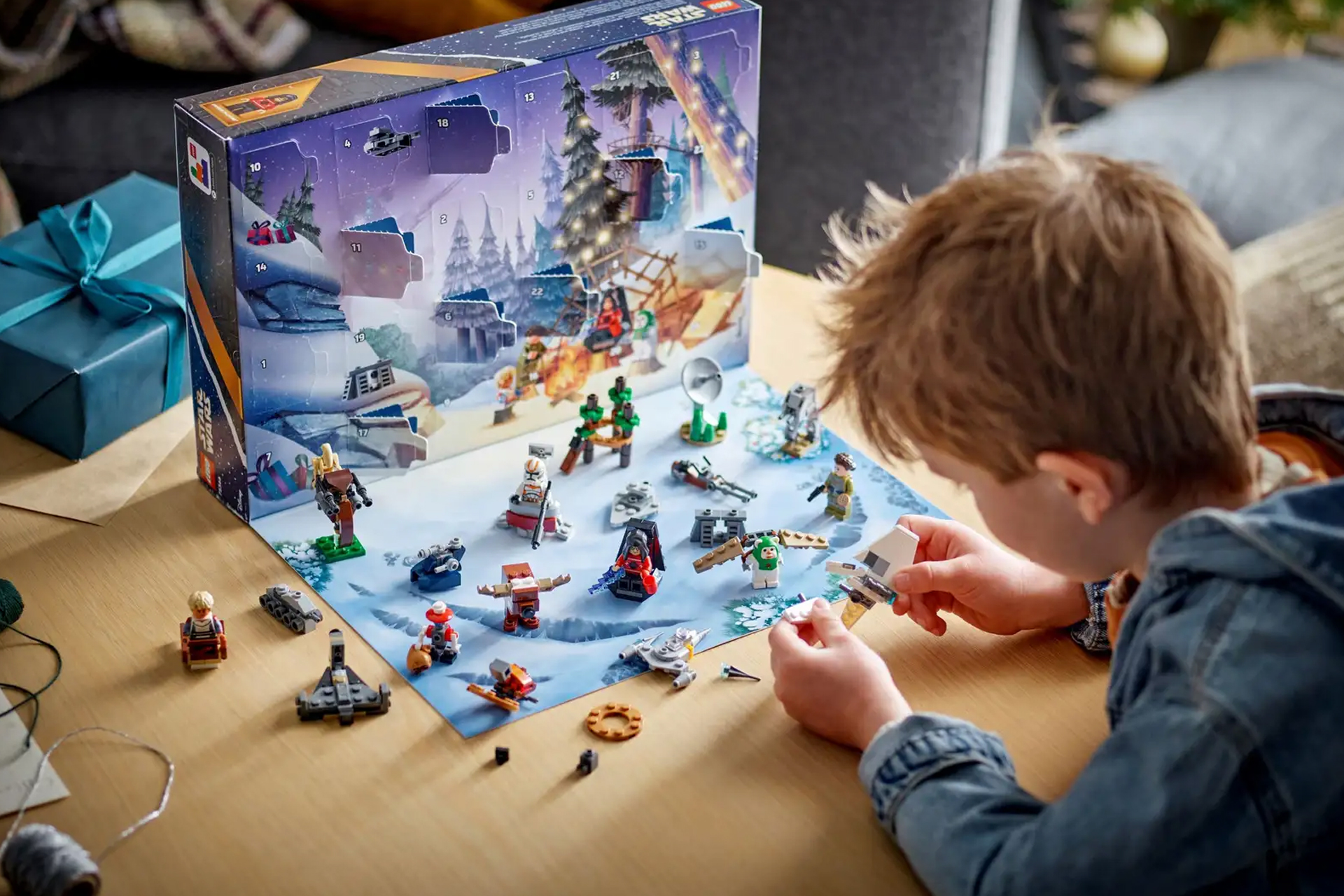 乐高星球大战 2023 年降临节日历 | Uncrate