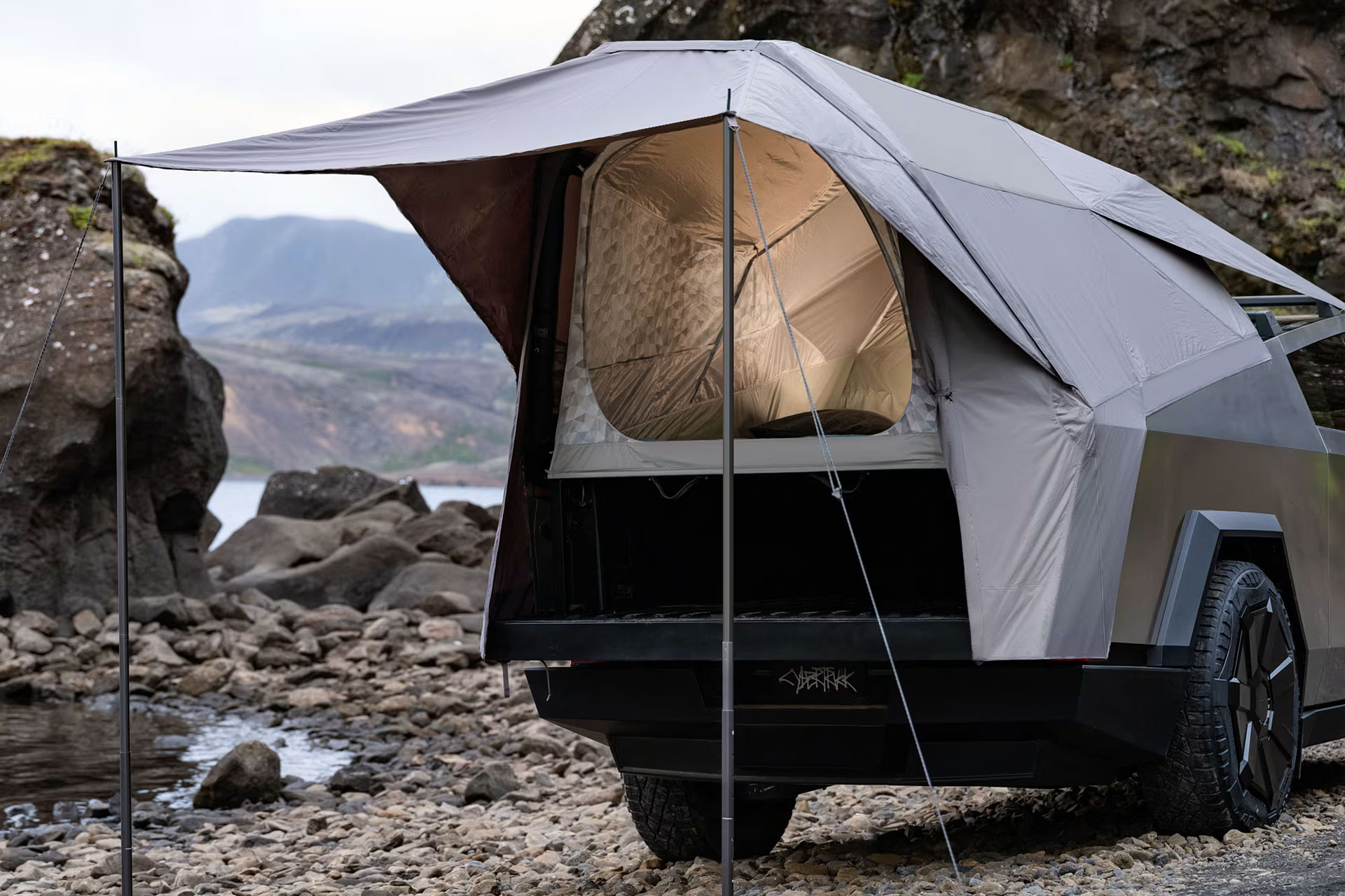 Heimplanet x Tesla Cybertruck Basecamp Tent | Uncrate