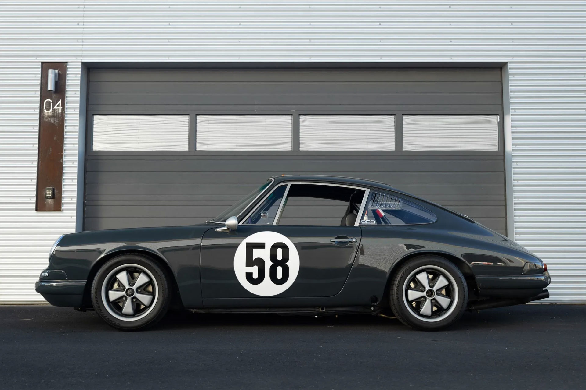 1967 Porsche 911S Emory Outlaw | Uncrate