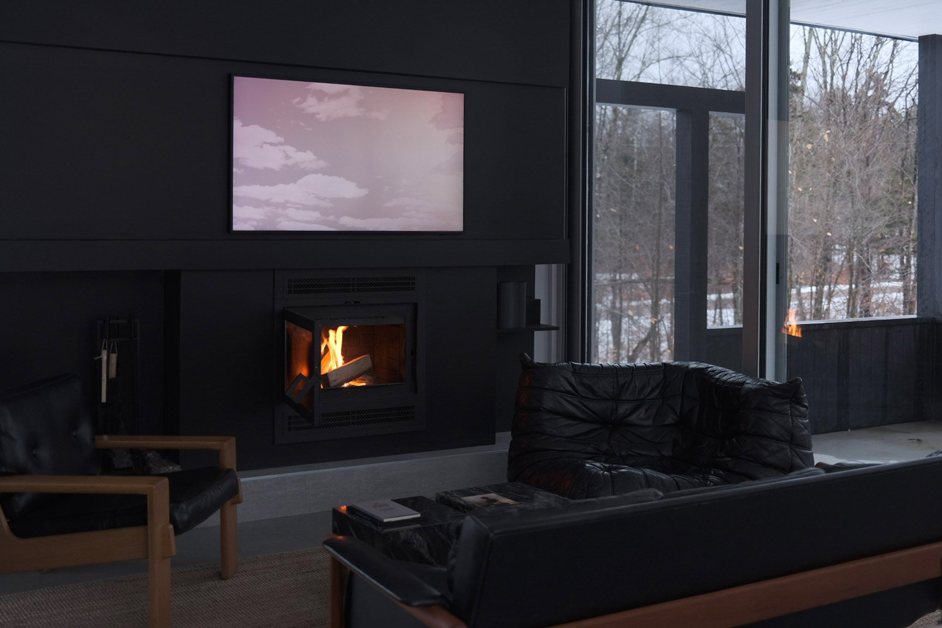 Hinterhideout x | Uncrate