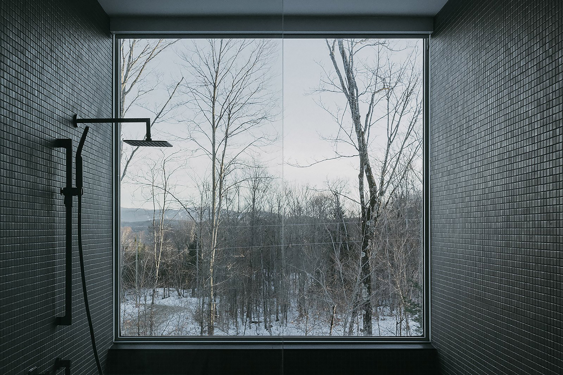 Hinterhideout x | Uncrate