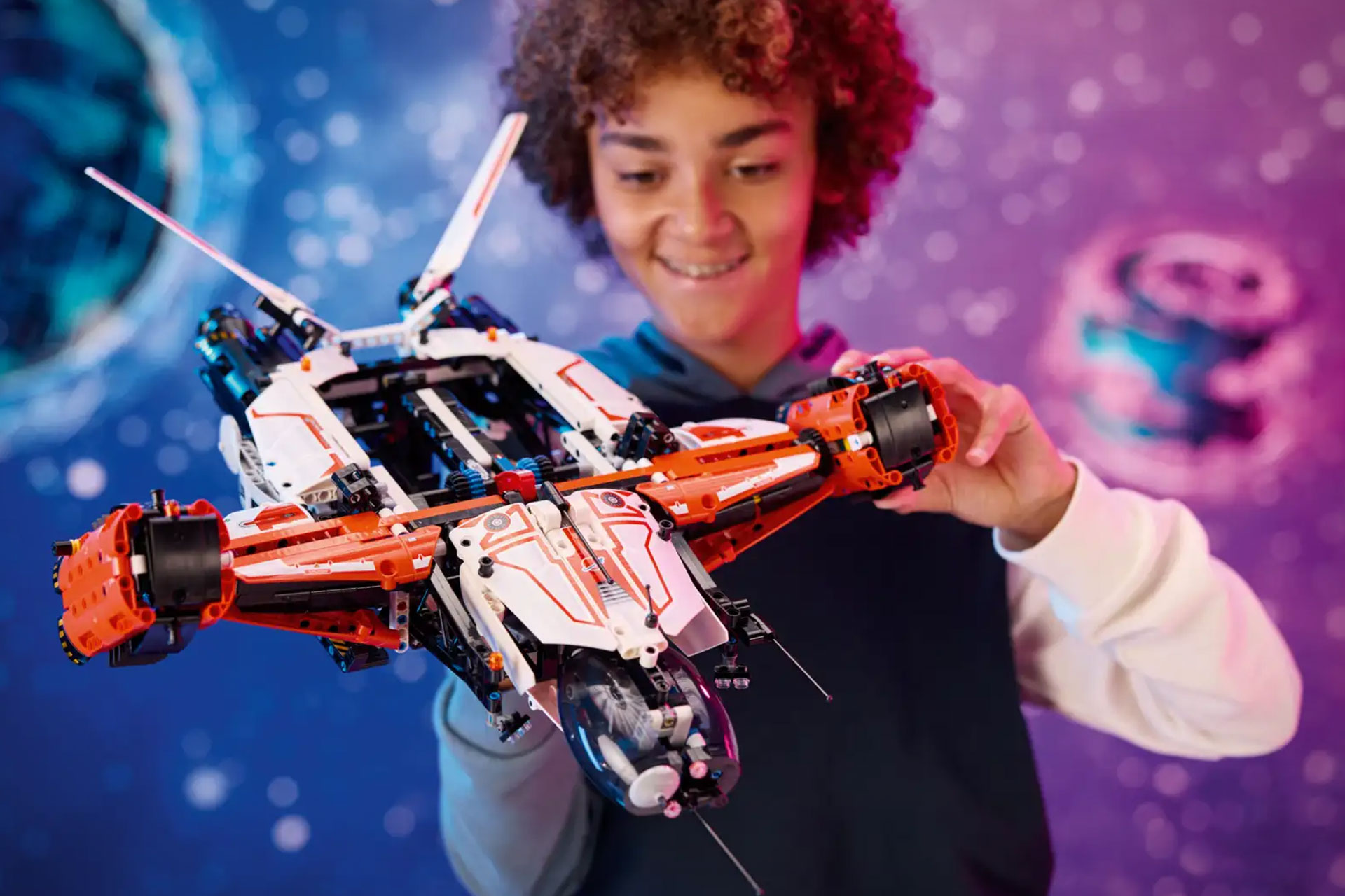 LEGO Technic Heavy Cargo Spaceship | Uncrate