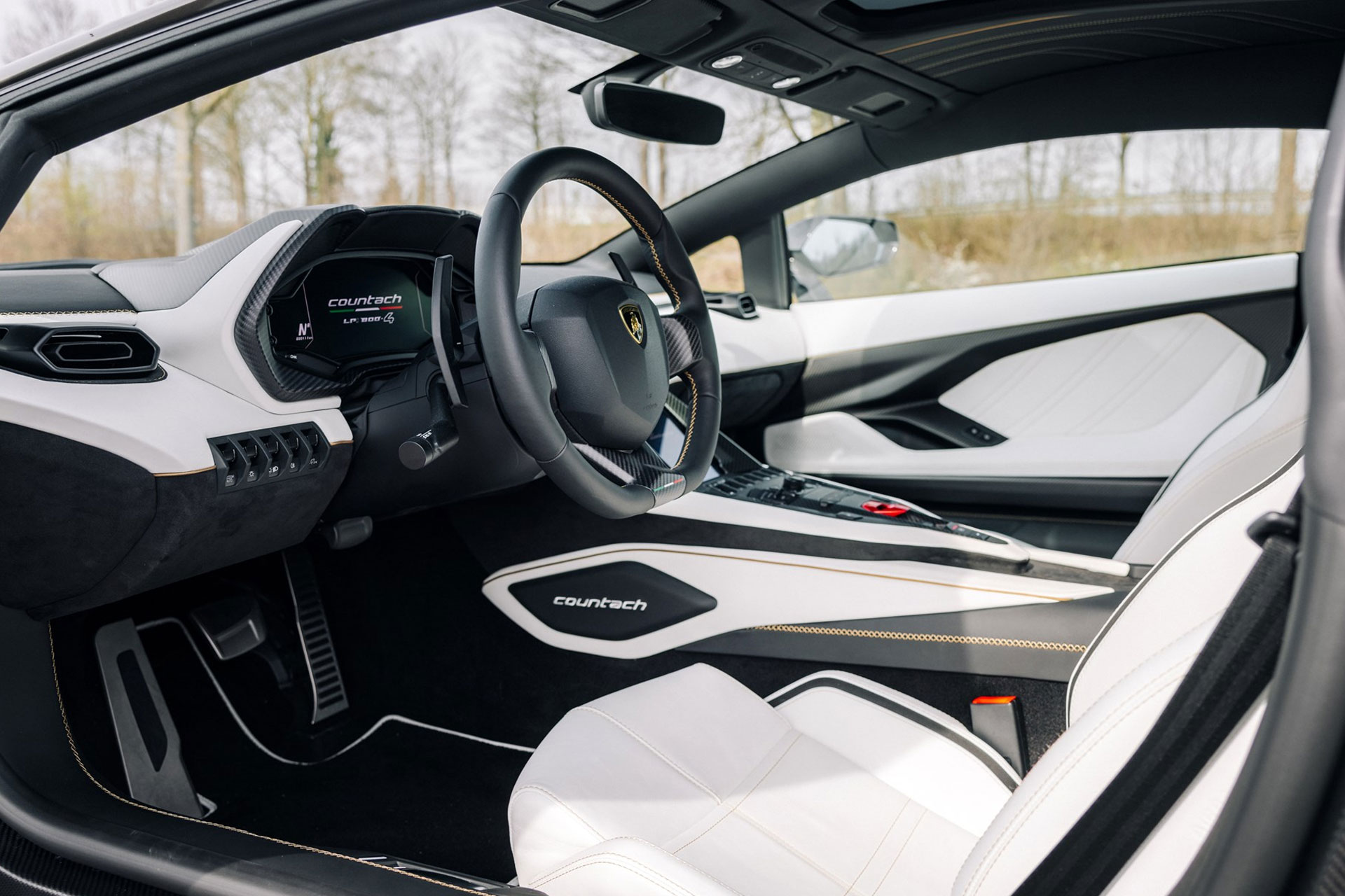 2022 Lamborghini Countach LPI 800-4 | Uncrate