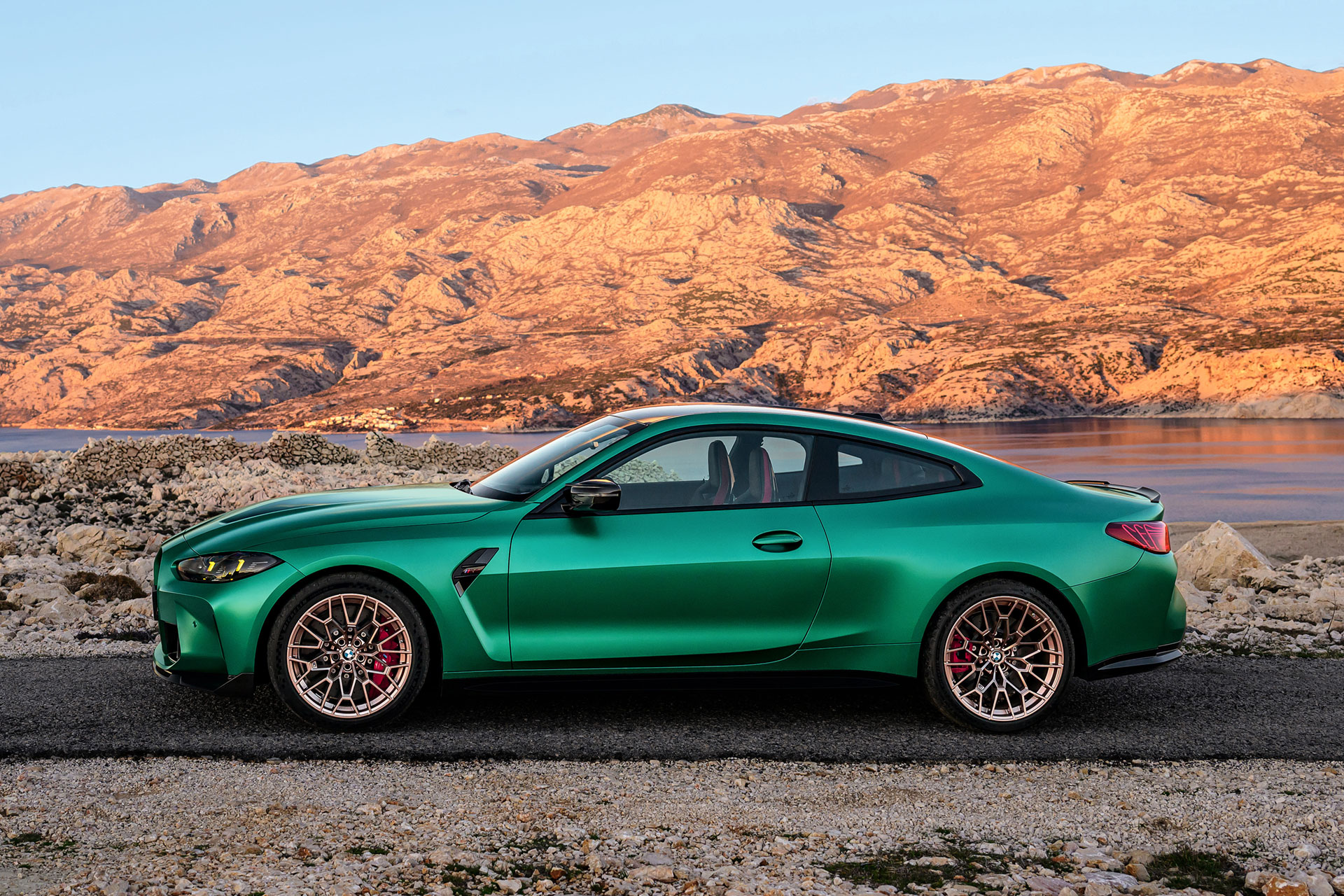 2025 BMW M4 CS | Uncrate