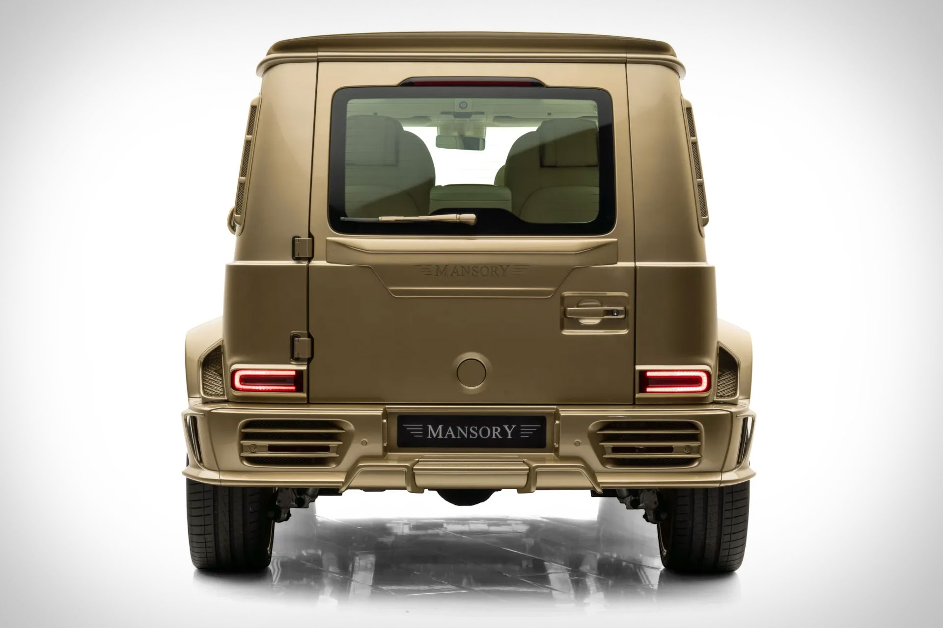 Mansory P900 EWB Gold Edition G-Wagen | Uncrate