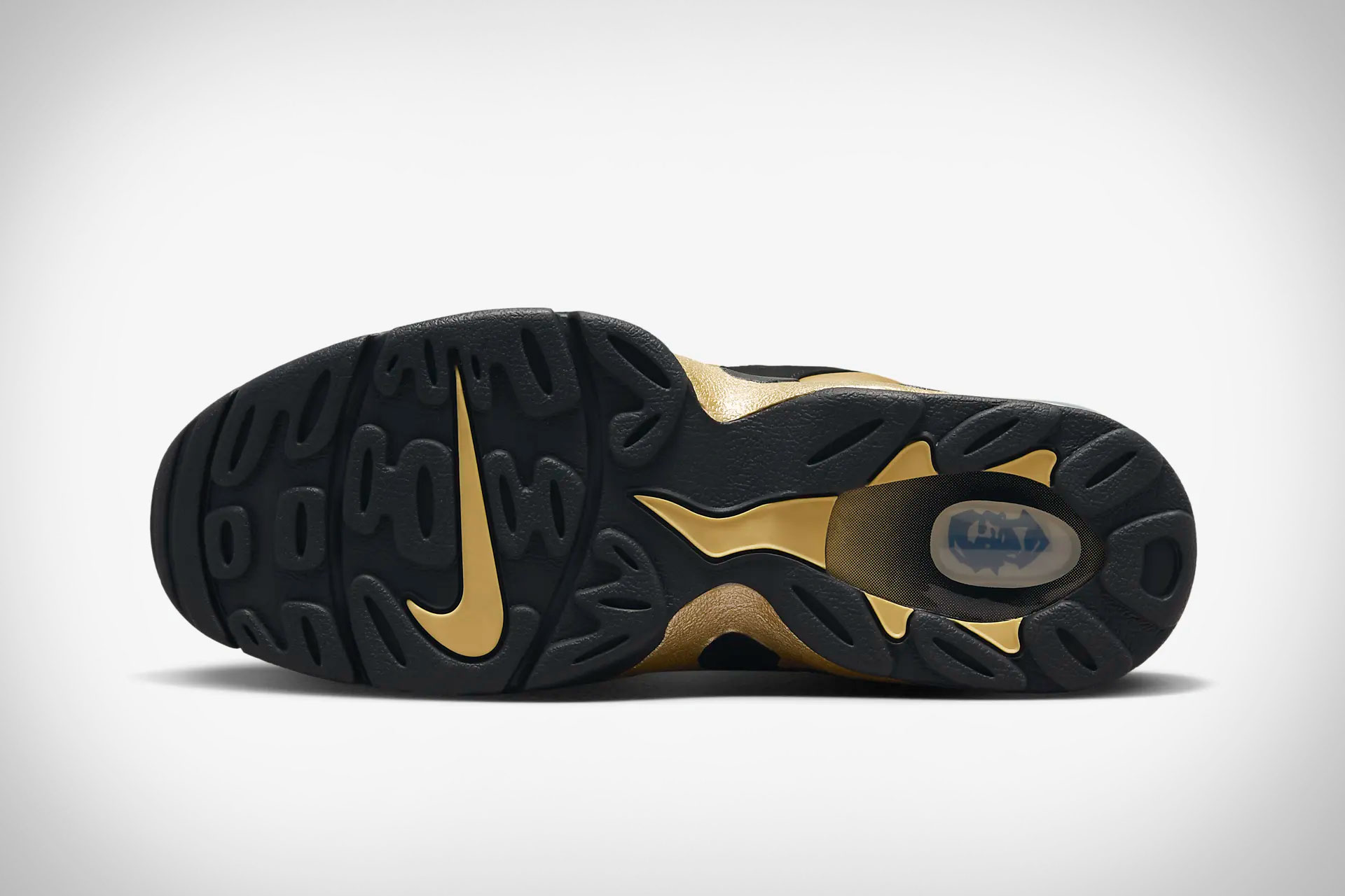 Nike Air DT Max '96 Sneakers | Uncrate